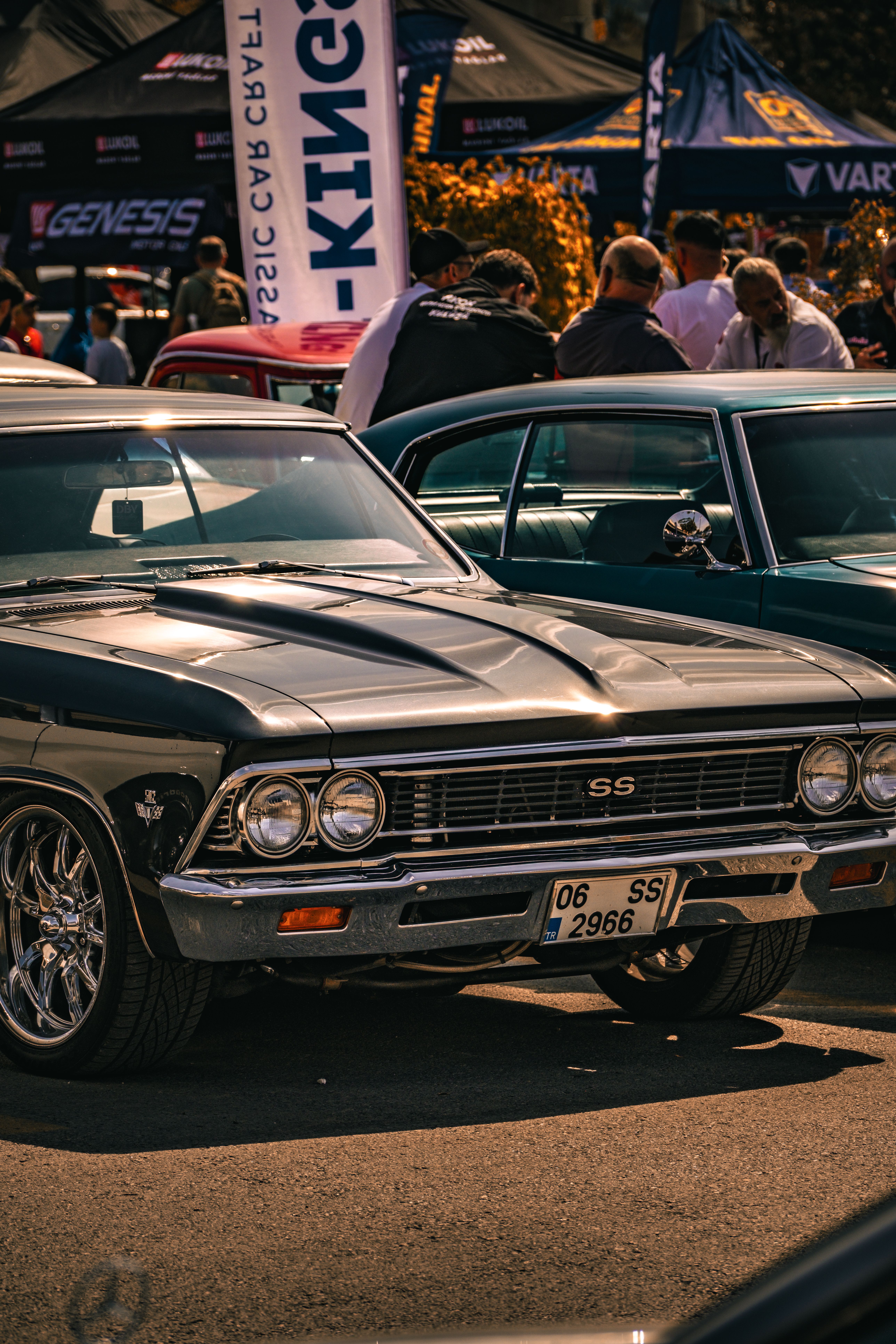 Classic Car Display in Ankara Outdoor Auto Show · Free Stock Photo