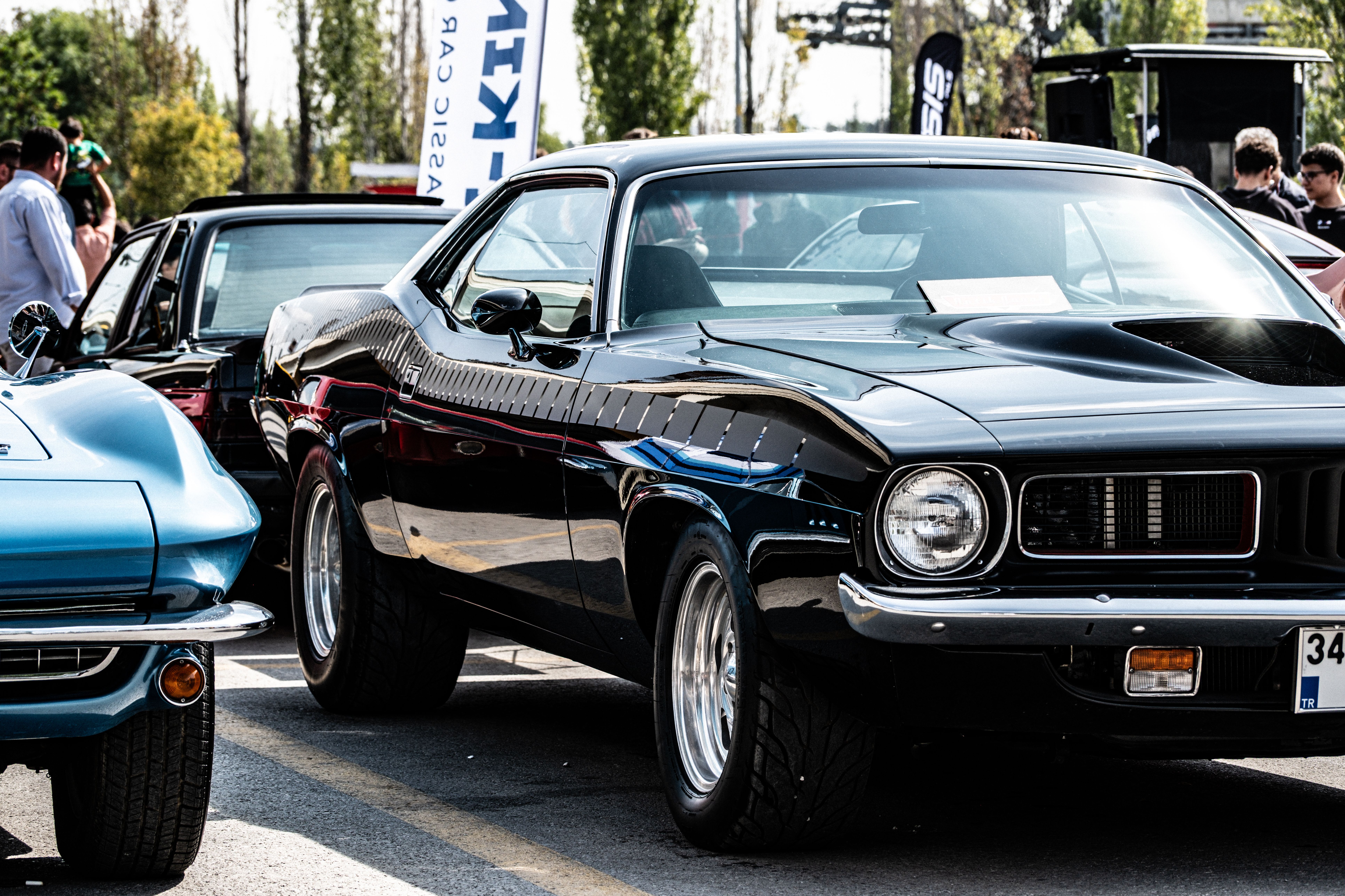 Classic Cars Display at Ankara Auto Show · Free Stock Photo