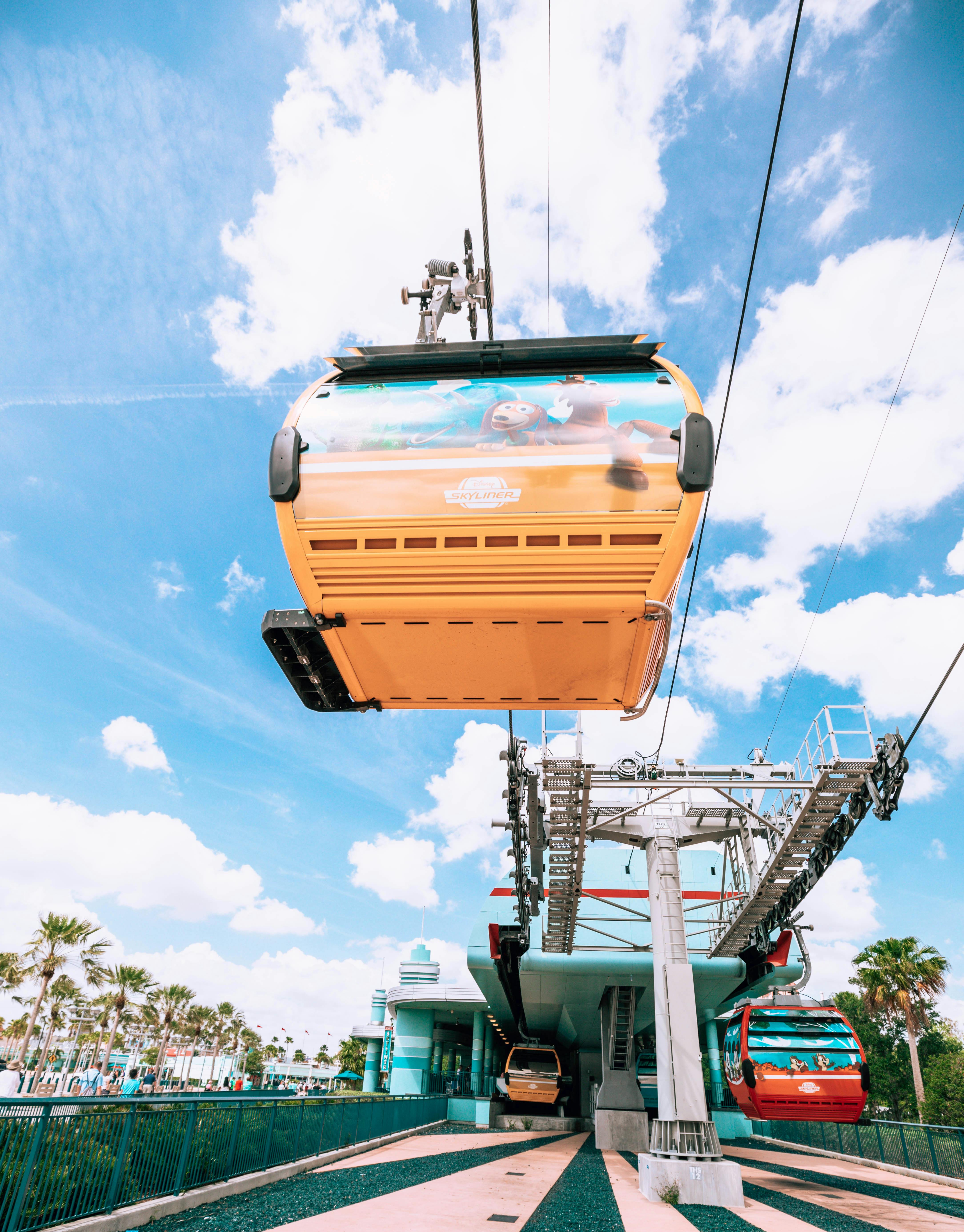 Disney Skyliner · Foto de stock gratuita
