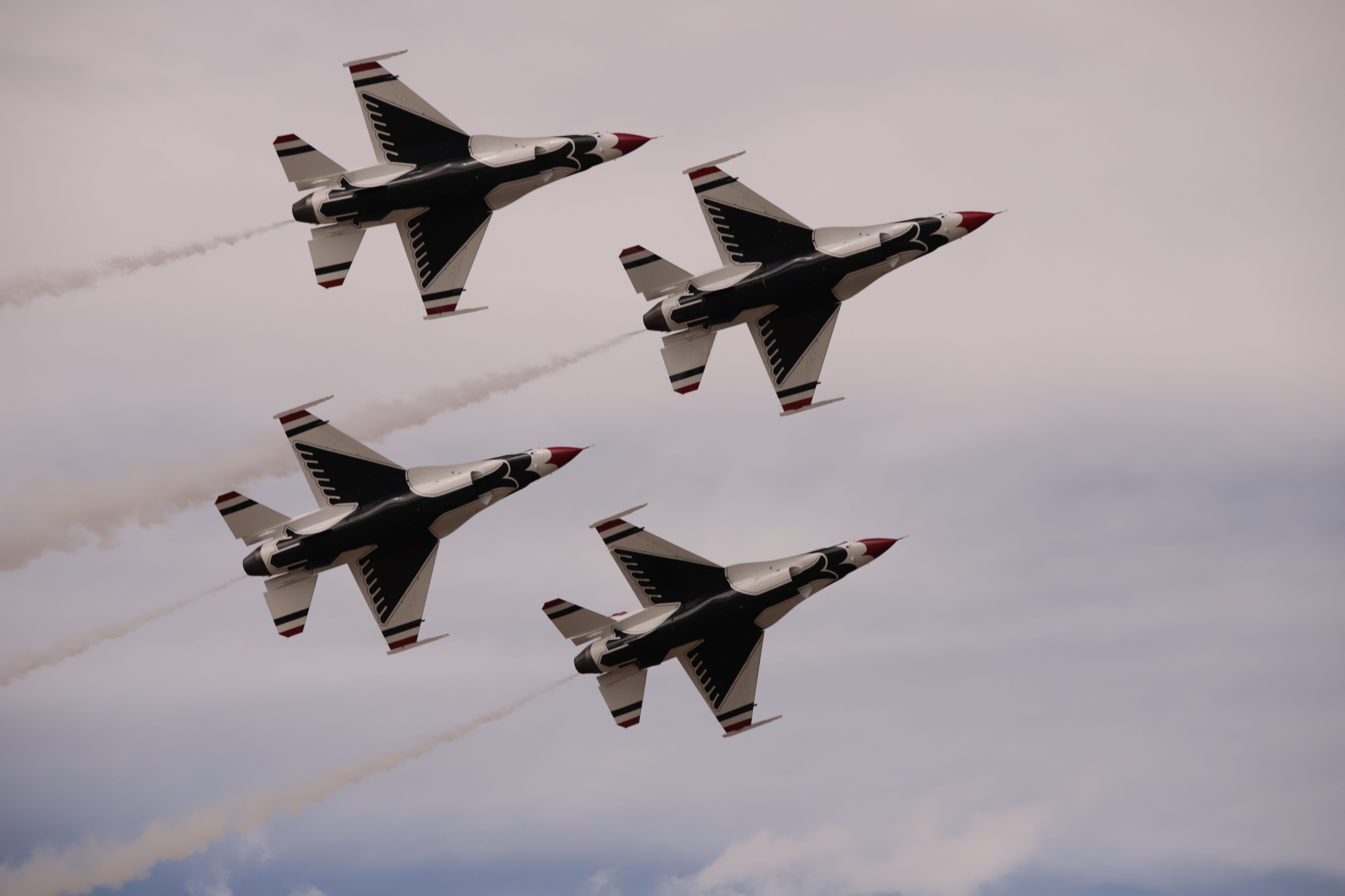4 Jet Fighter Flying · Free Stock Photo