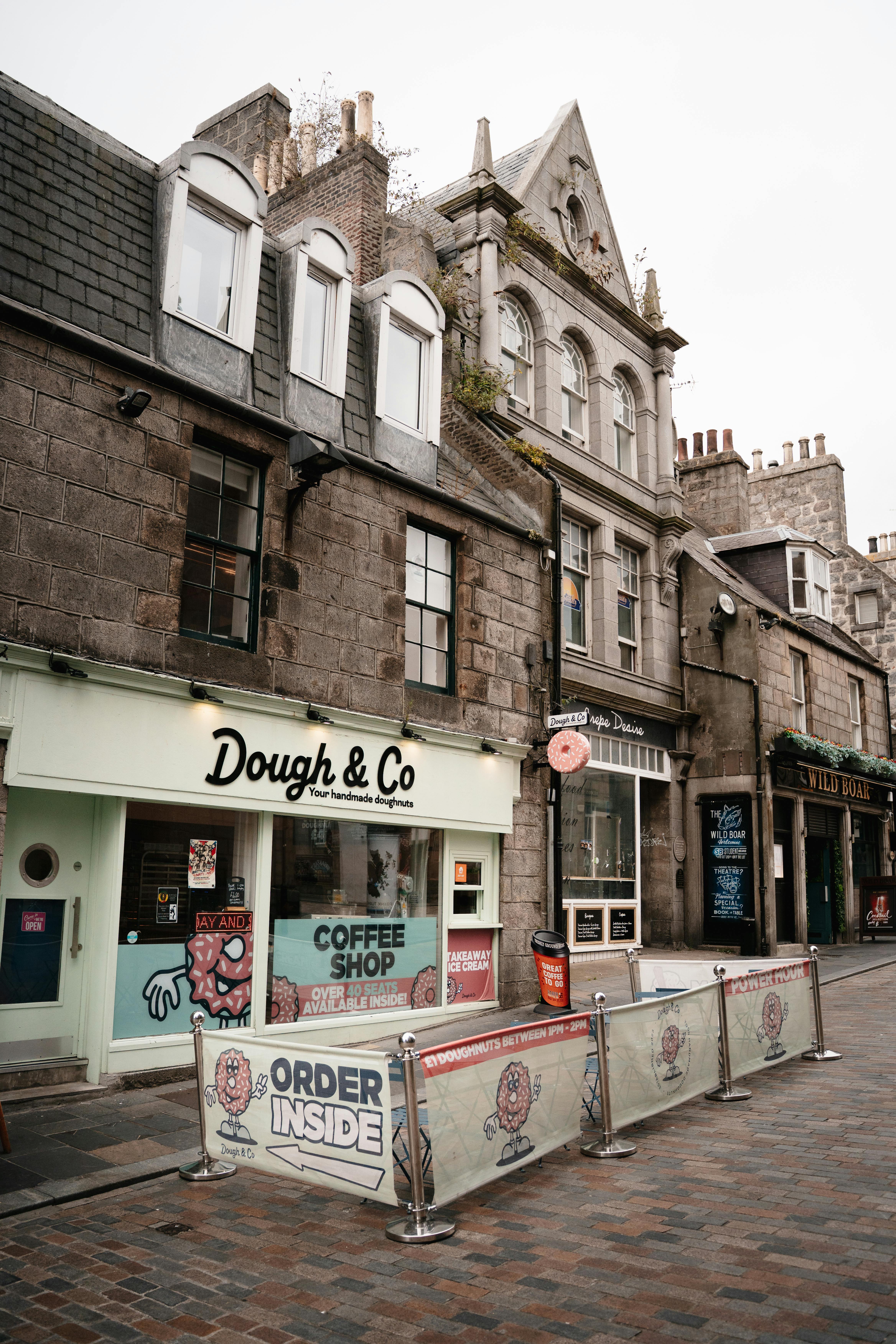Charming Street View in Aberdeen, Scotland · Free Stock Photo