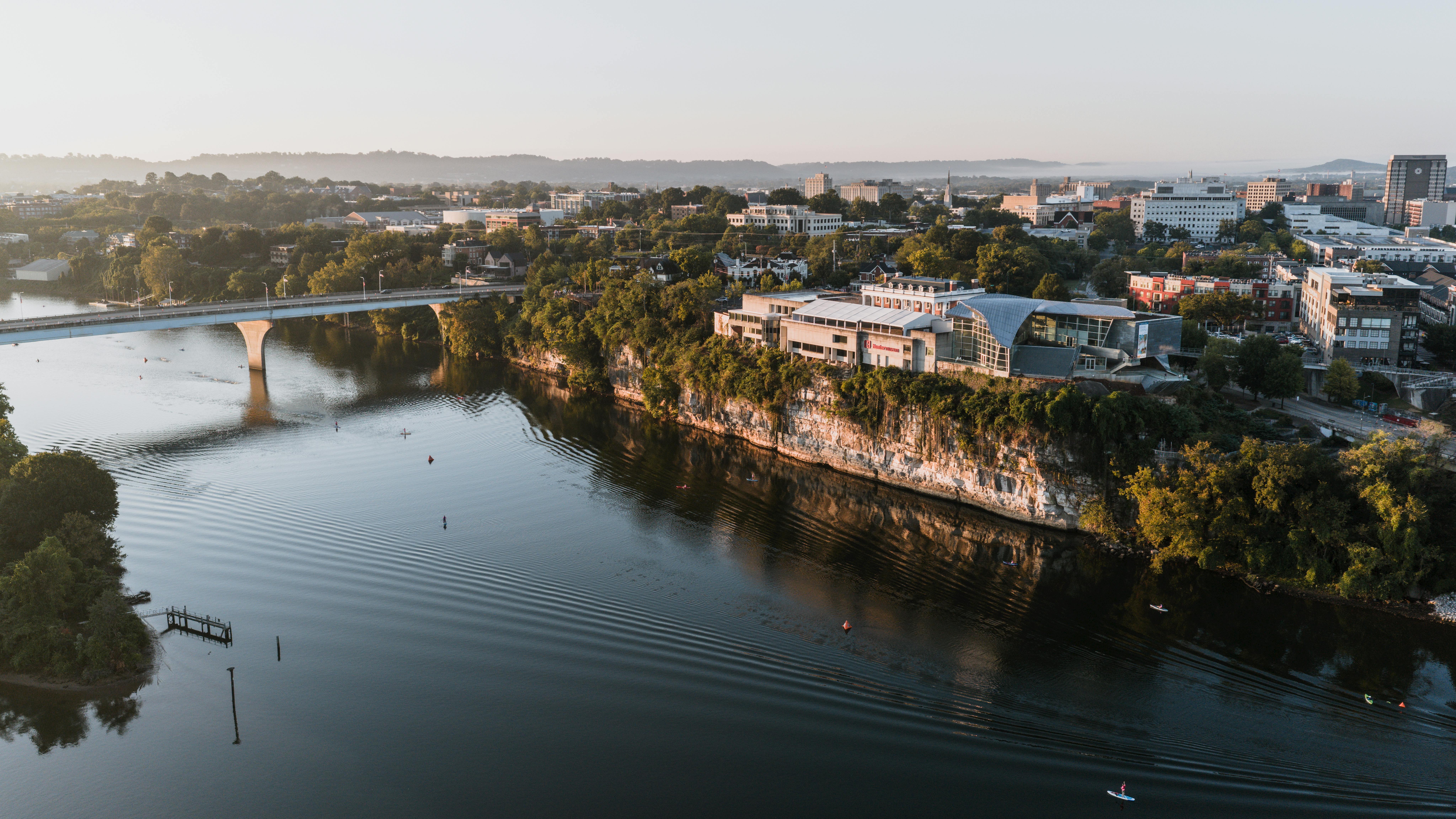 Scenic Aerial View of Chattanooga Riverfront · Free Stock Photo
