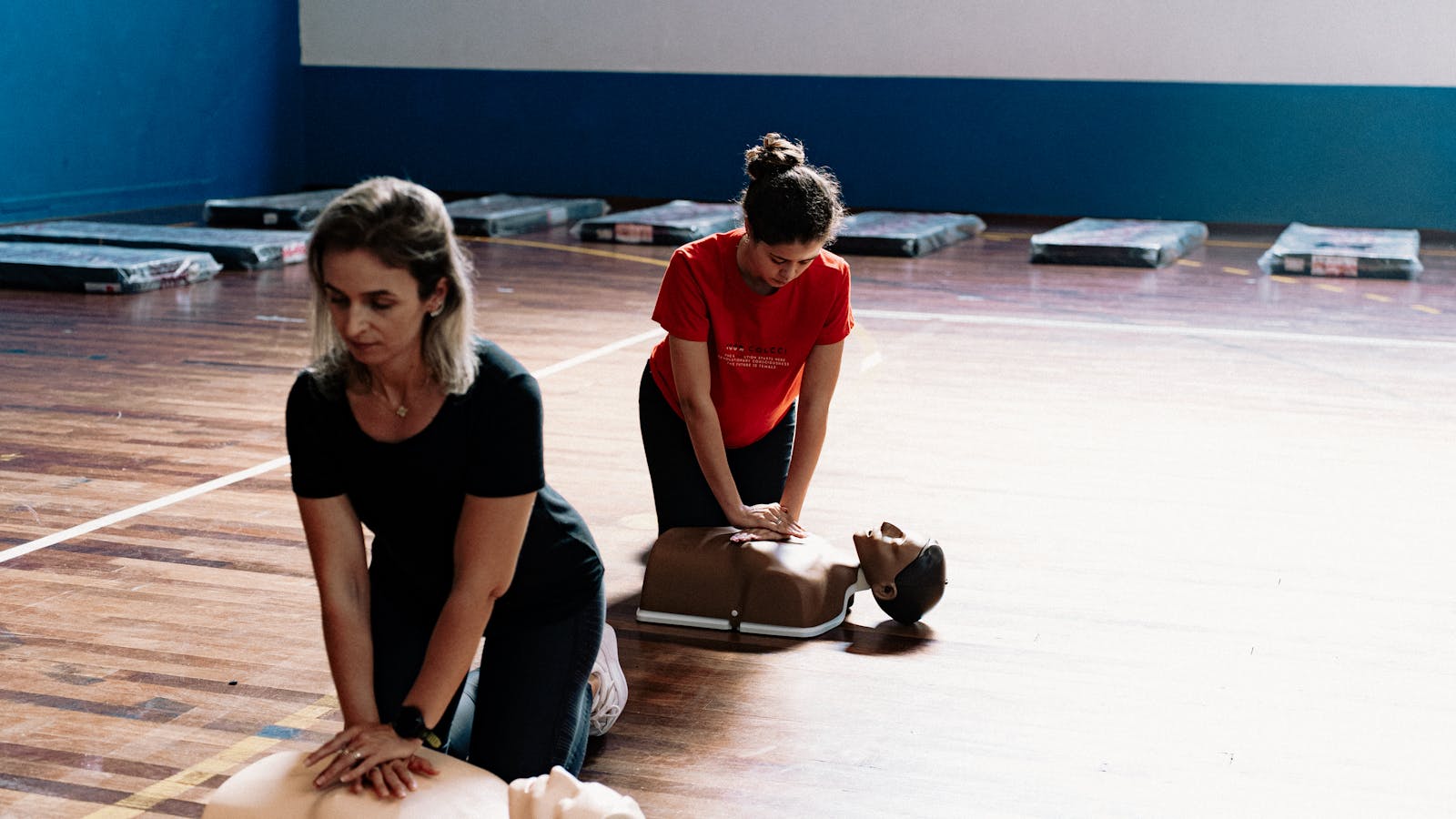 Cpr Training Photos, Download The BEST Free Cpr Training Stock Photos ...