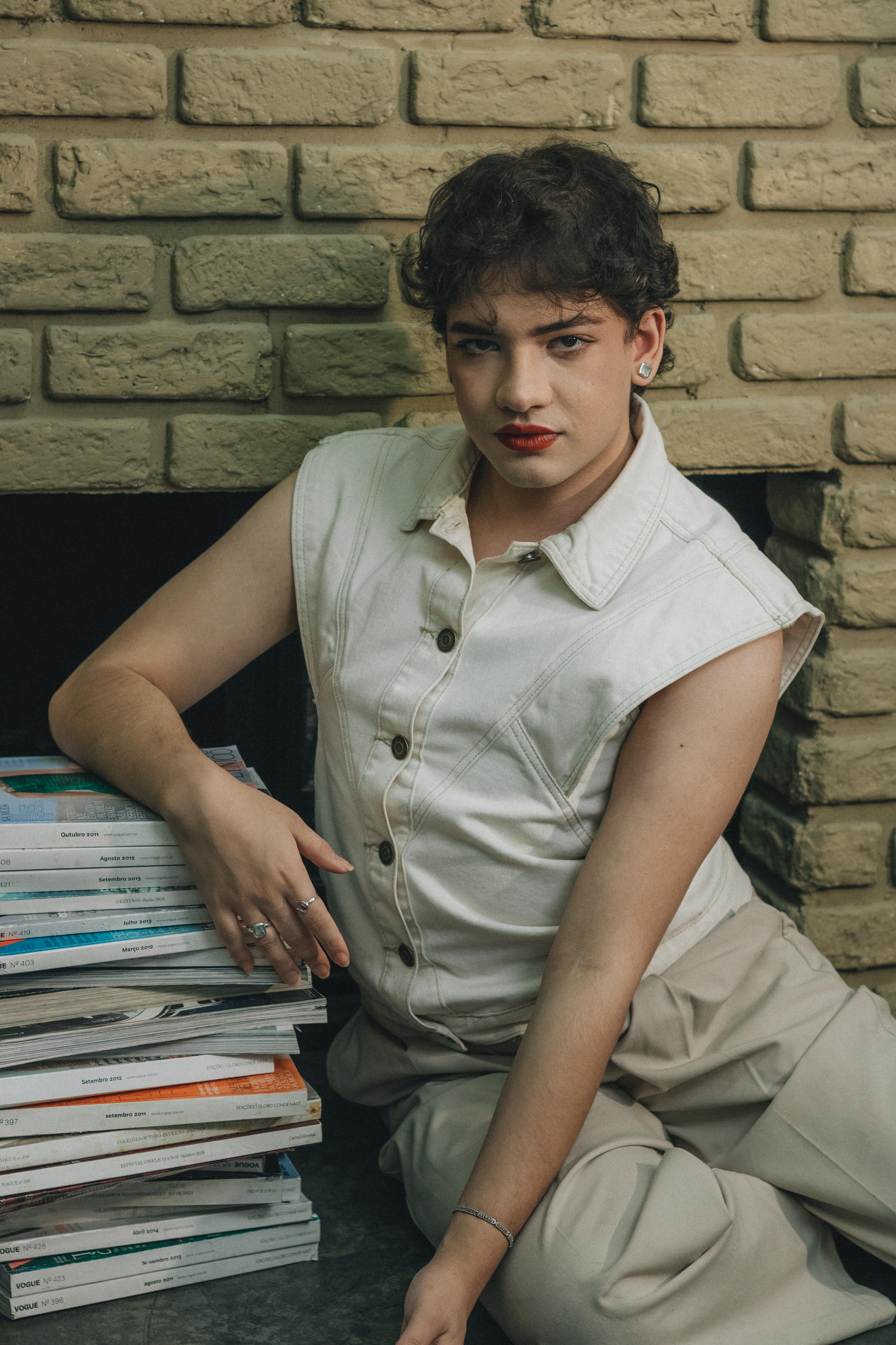 People Reading Books Photos, Download The BEST Free People Reading ...