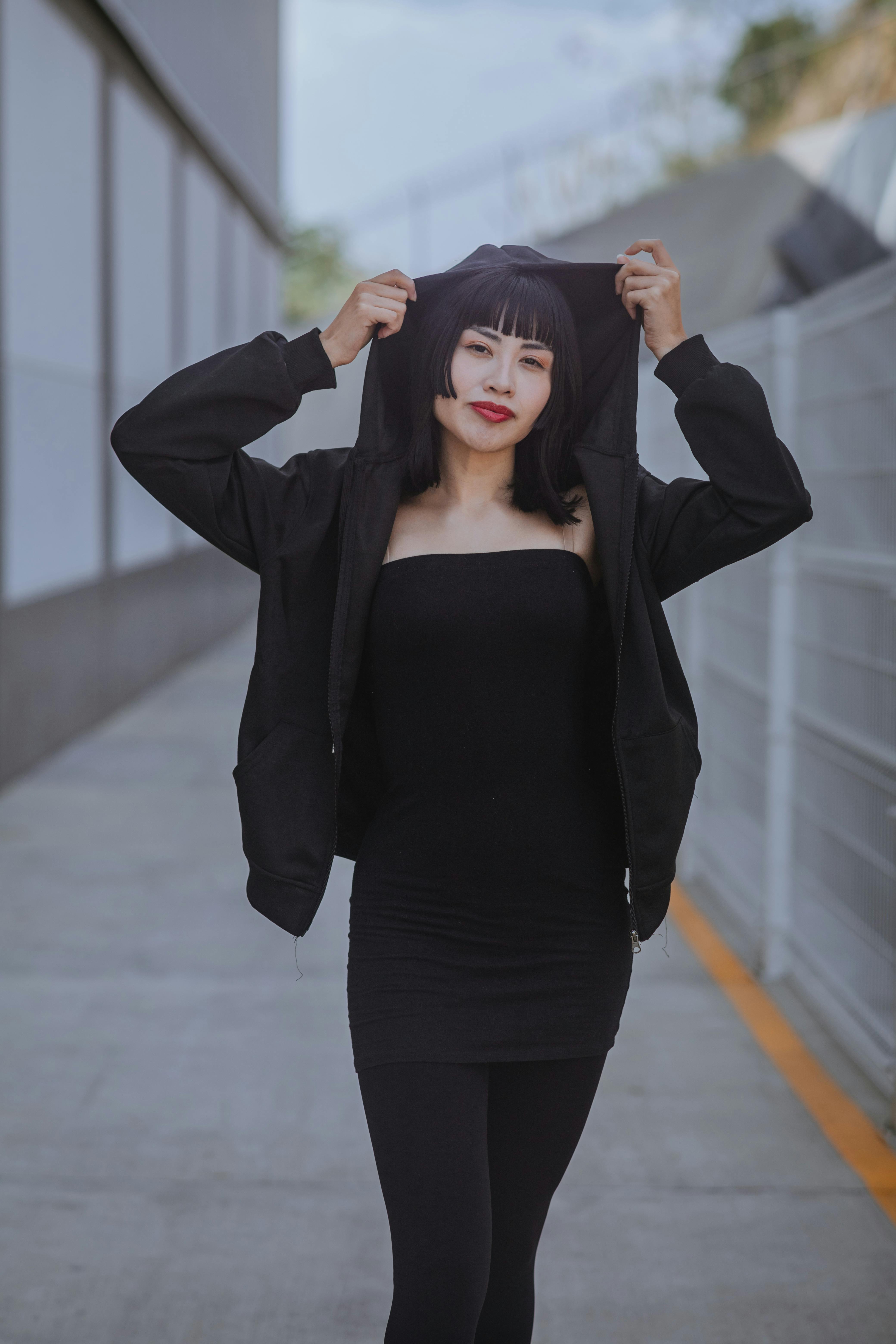 Confidence Pose Photos, Download The BEST Free Confidence Pose Stock ...