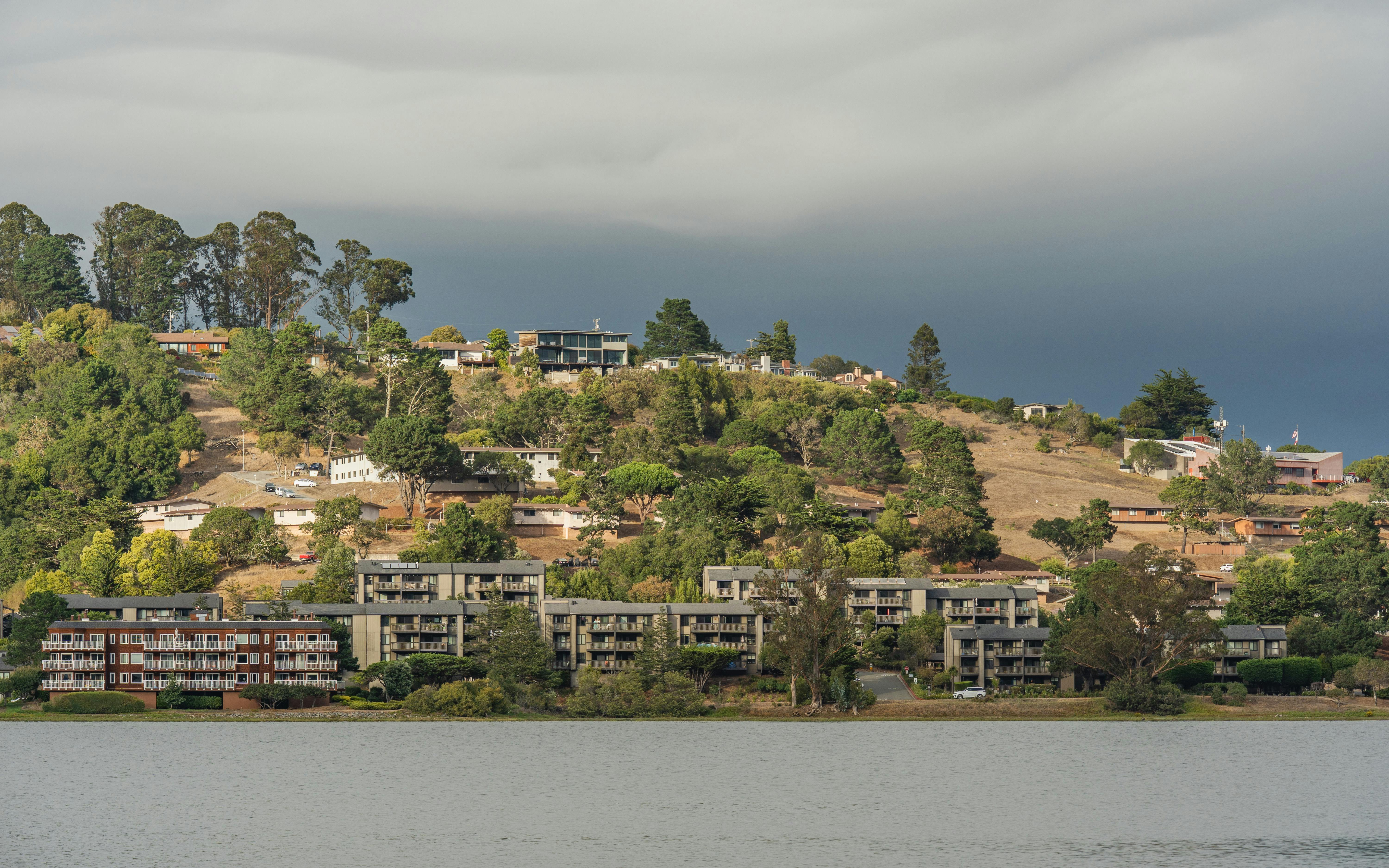 Artificial+Spiral+Hill+In+Sydney+Olympic+Park,+Australia Photos ...