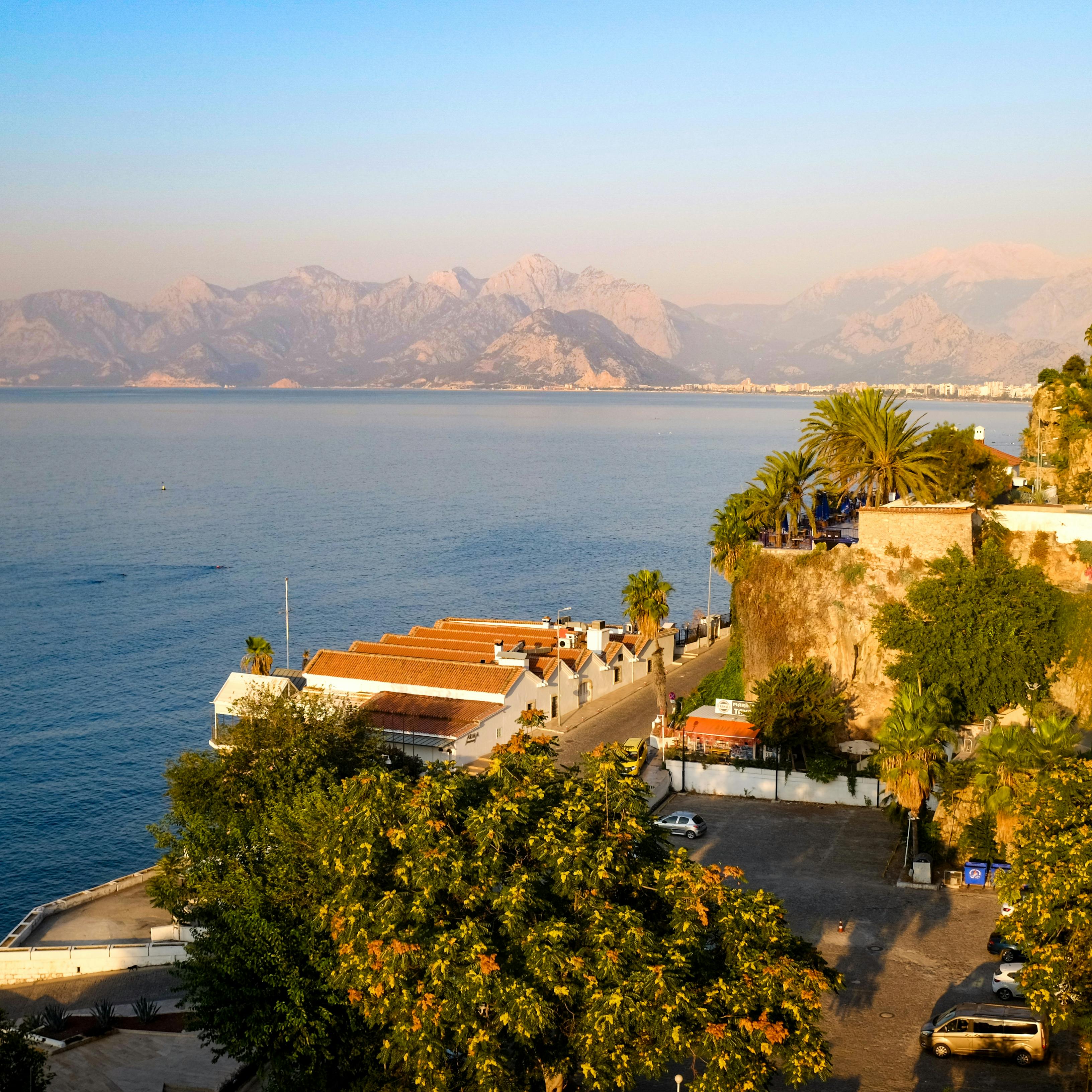 Scenic coastal view of Antalya, Turkey · Free Stock Photo
