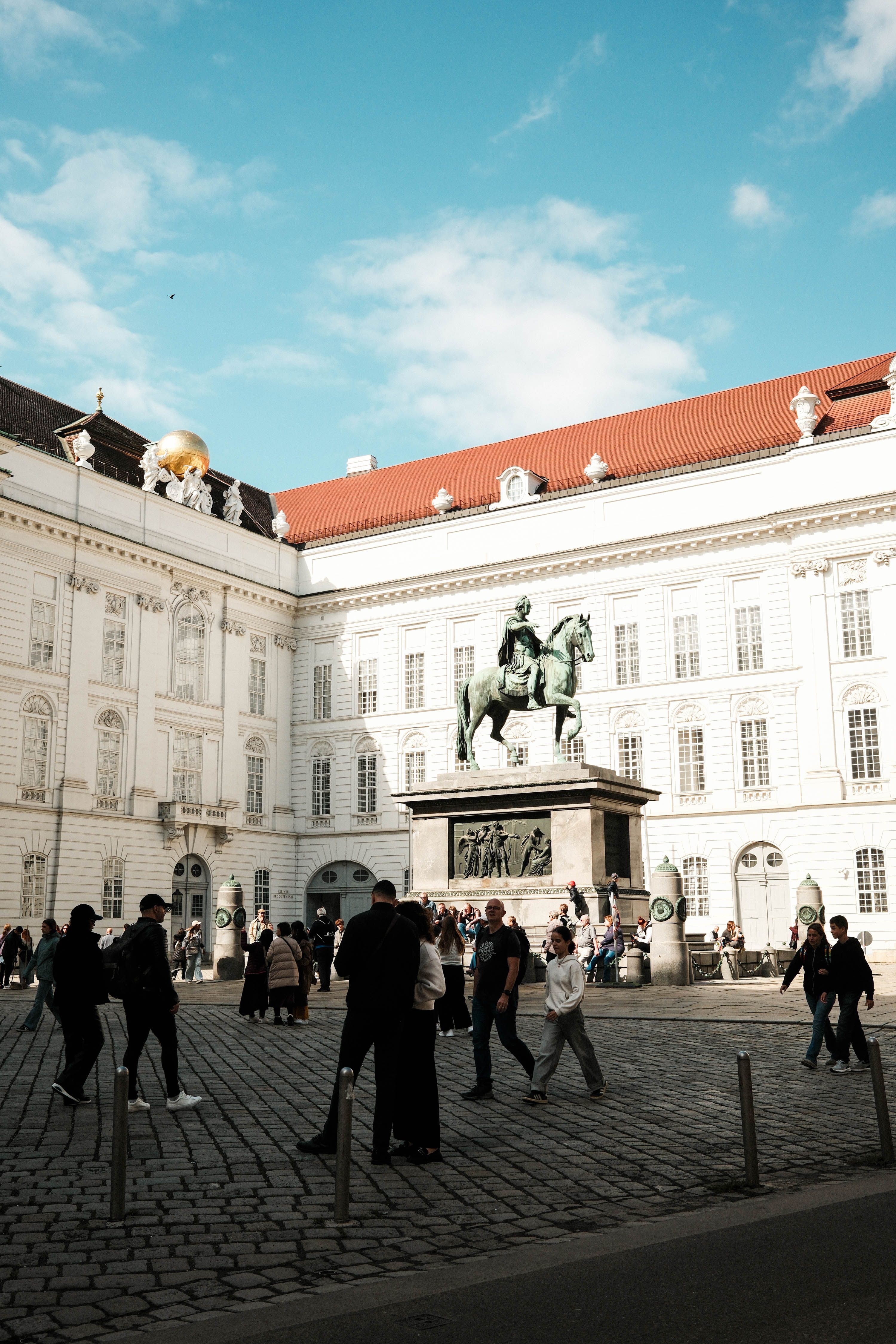 Statue in Hofburg Palace Courtyard in Vienna · Free Stock Photo
