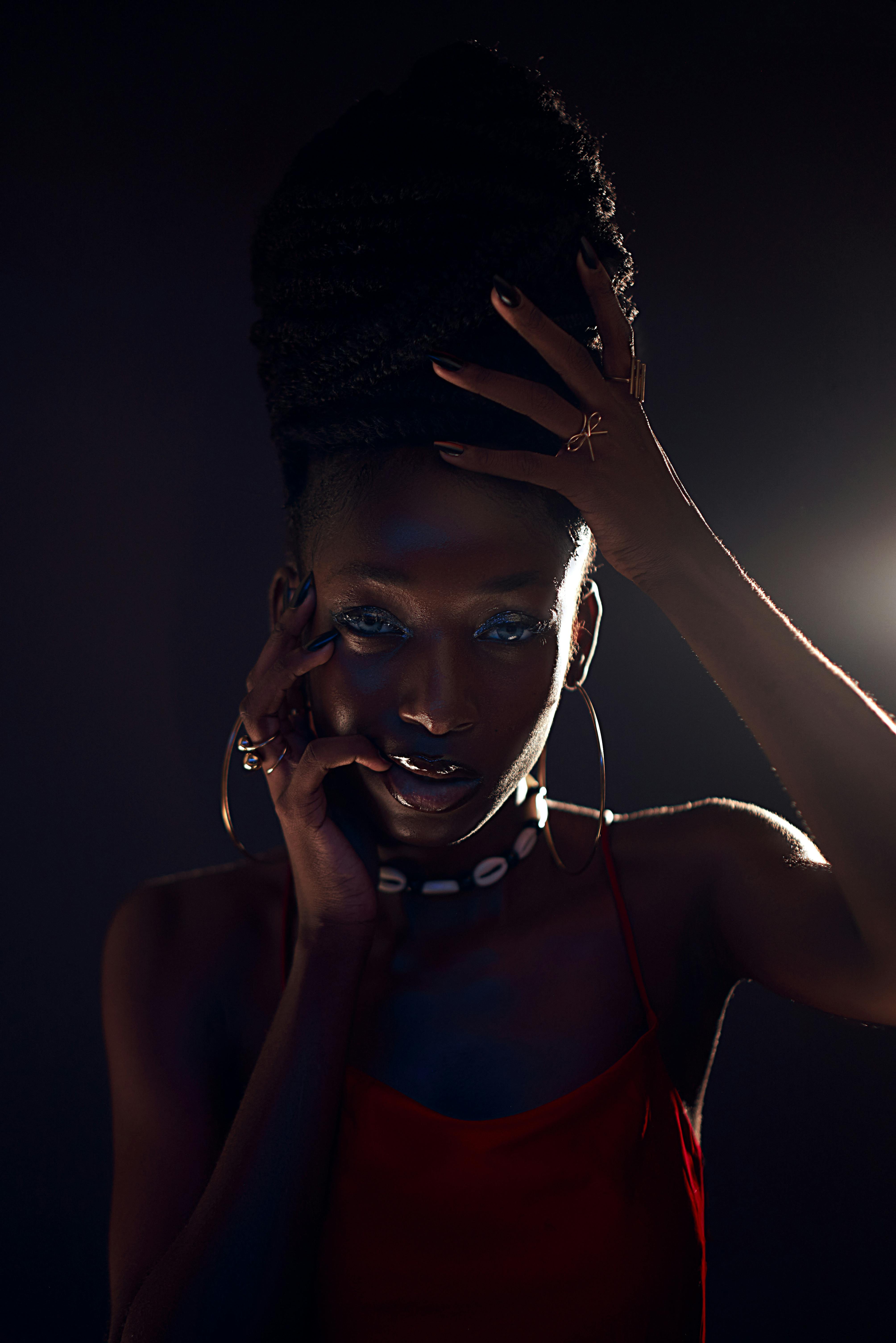 Suggestive Female Pose Photos, Download The BEST Free Suggestive Female ...