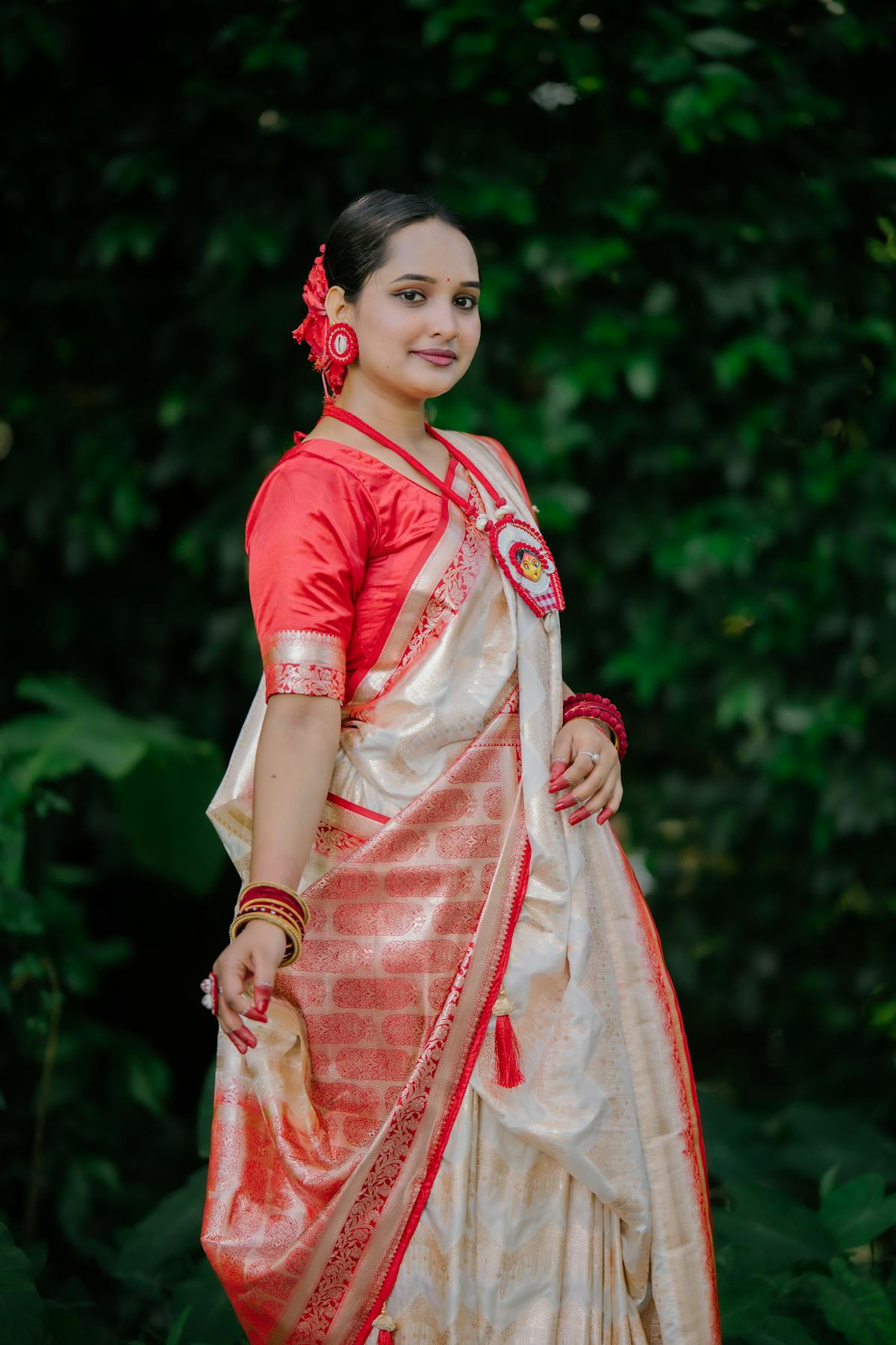 Bengali Women In Saree Photos, Download The BEST Free Bengali Women In ...