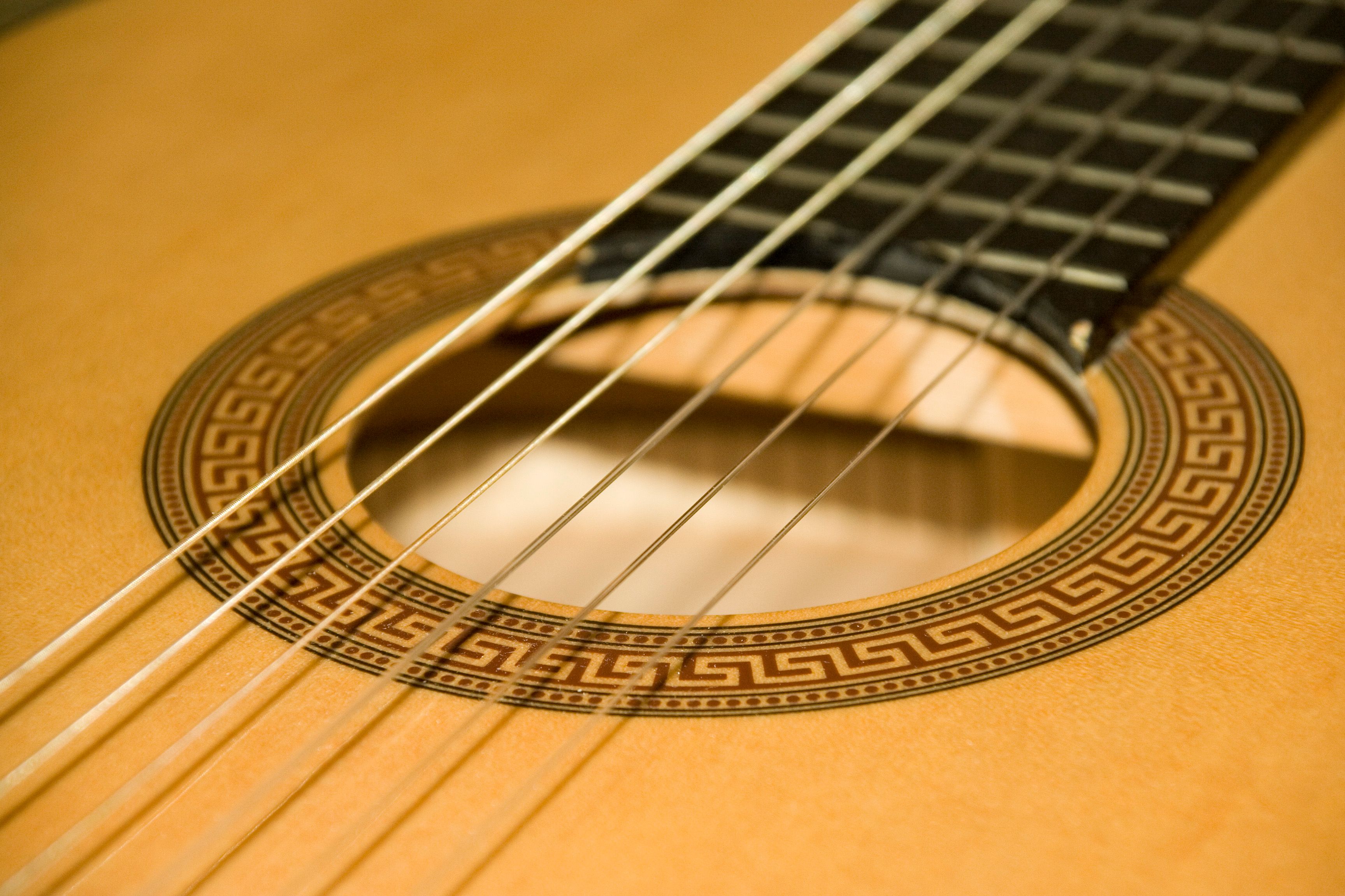 Close-up of Classical Acoustic Guitar Strings · Free Stock Photo