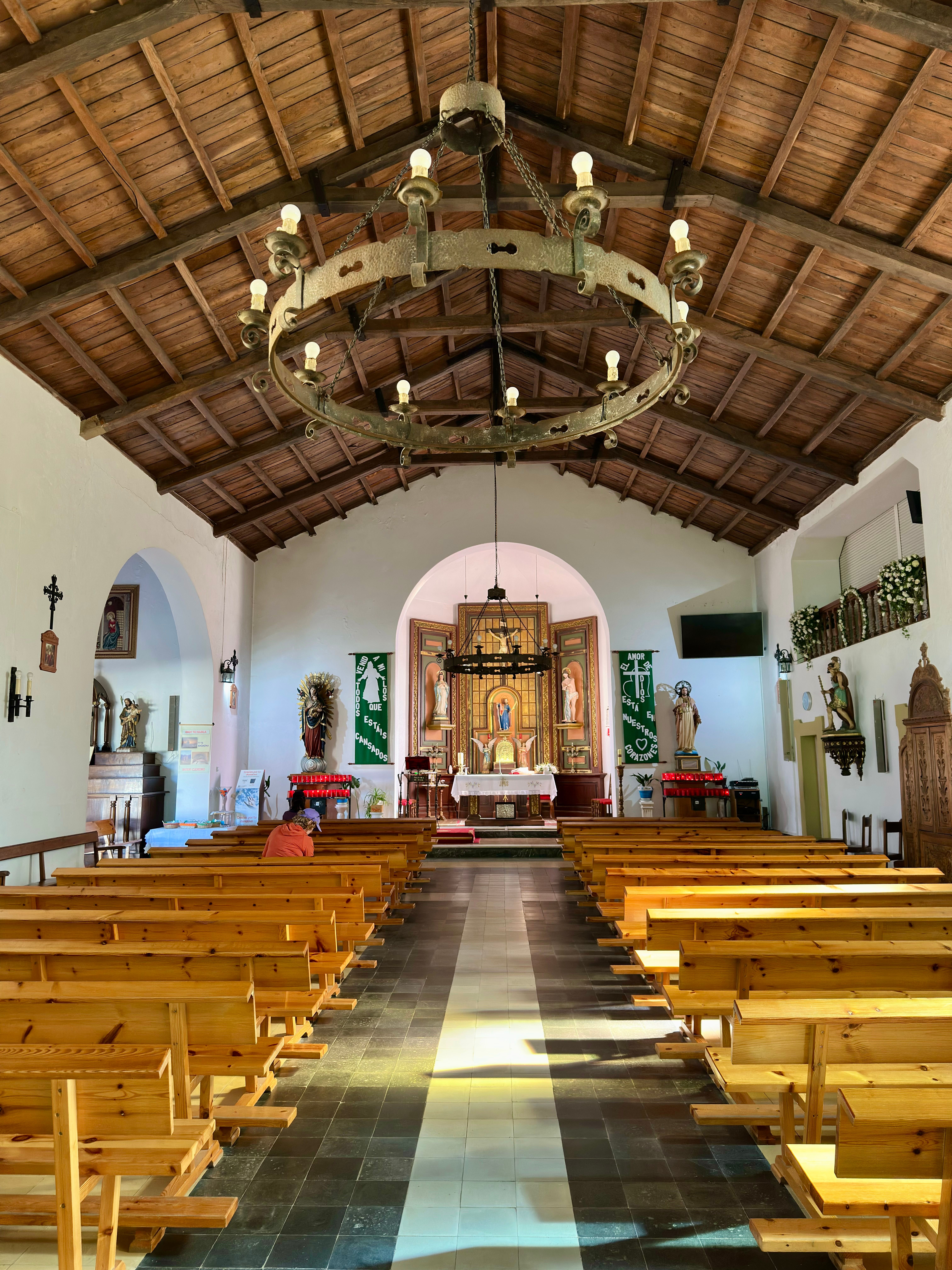 Beautiful Wooden Interior of Traditional Church · Free Stock Photo