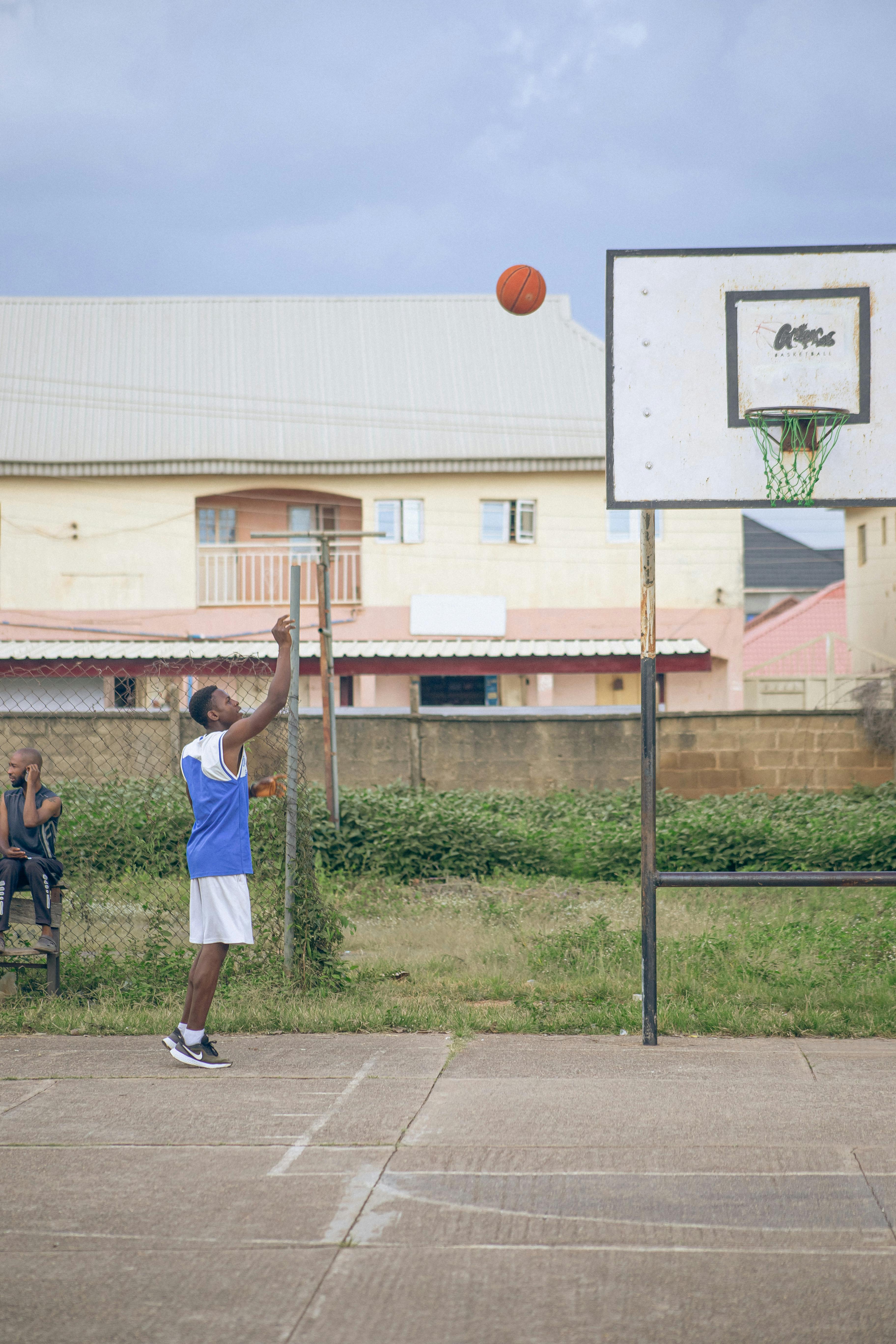 Netball Court Photos, Download The BEST Free Netball Court Stock Photos ...