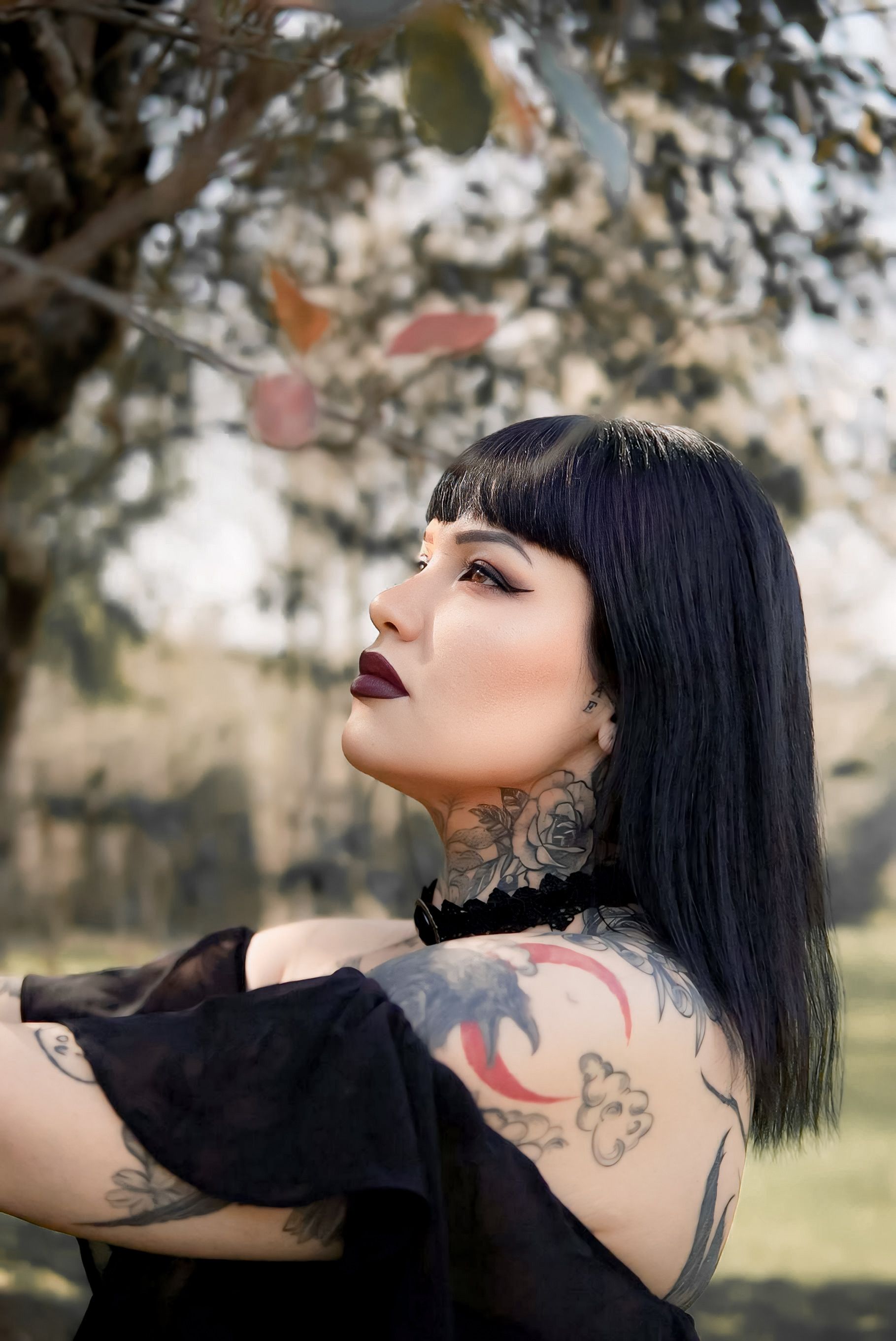 Necked Woman Photos, Download The BEST Free Necked Woman Stock Photos ...