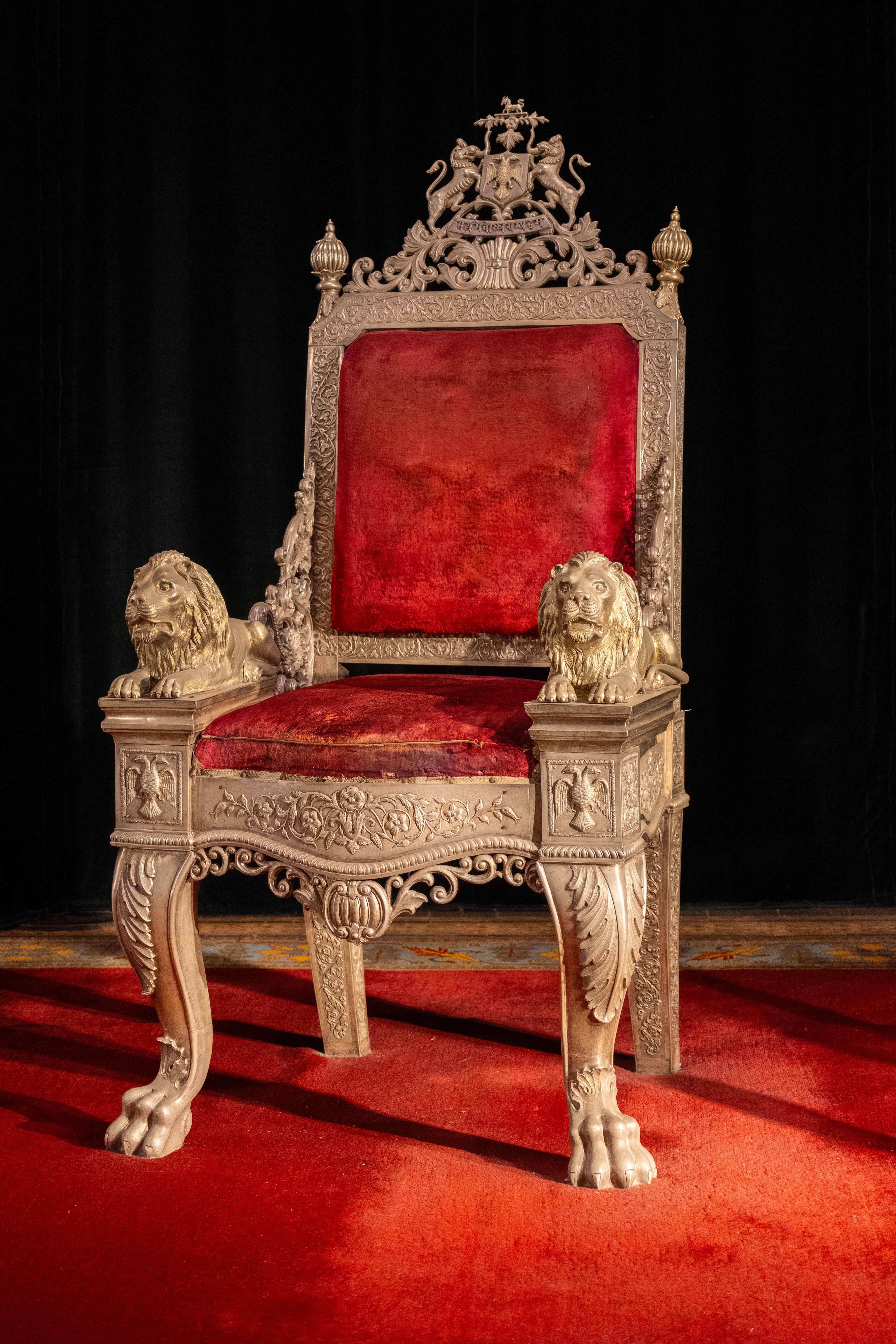 Ornate Royal Throne Chair in Mysuru Palace · Free Stock Photo