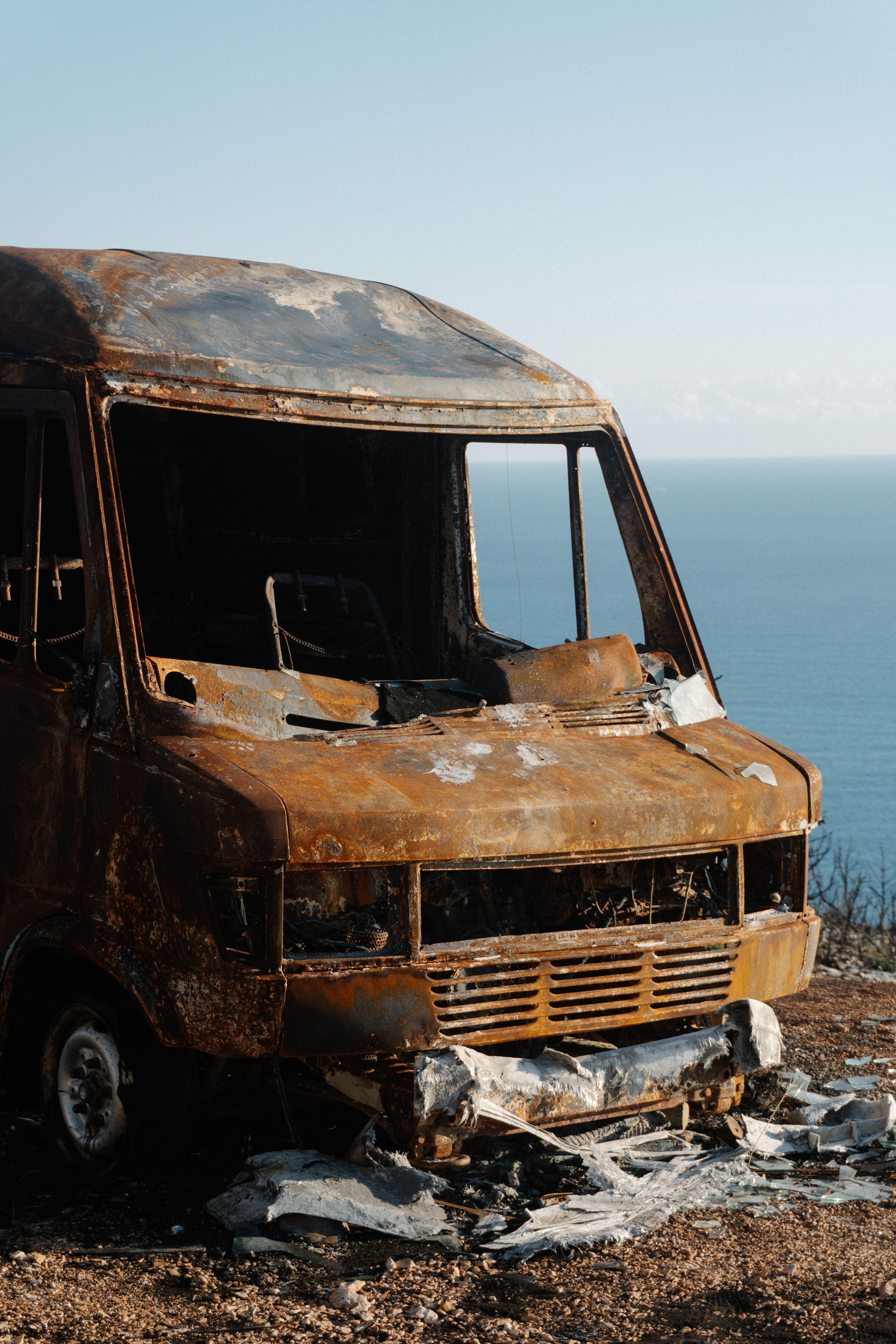 Rusty Abandoned Van by the Sea in Zakynthos · Free Stock Photo