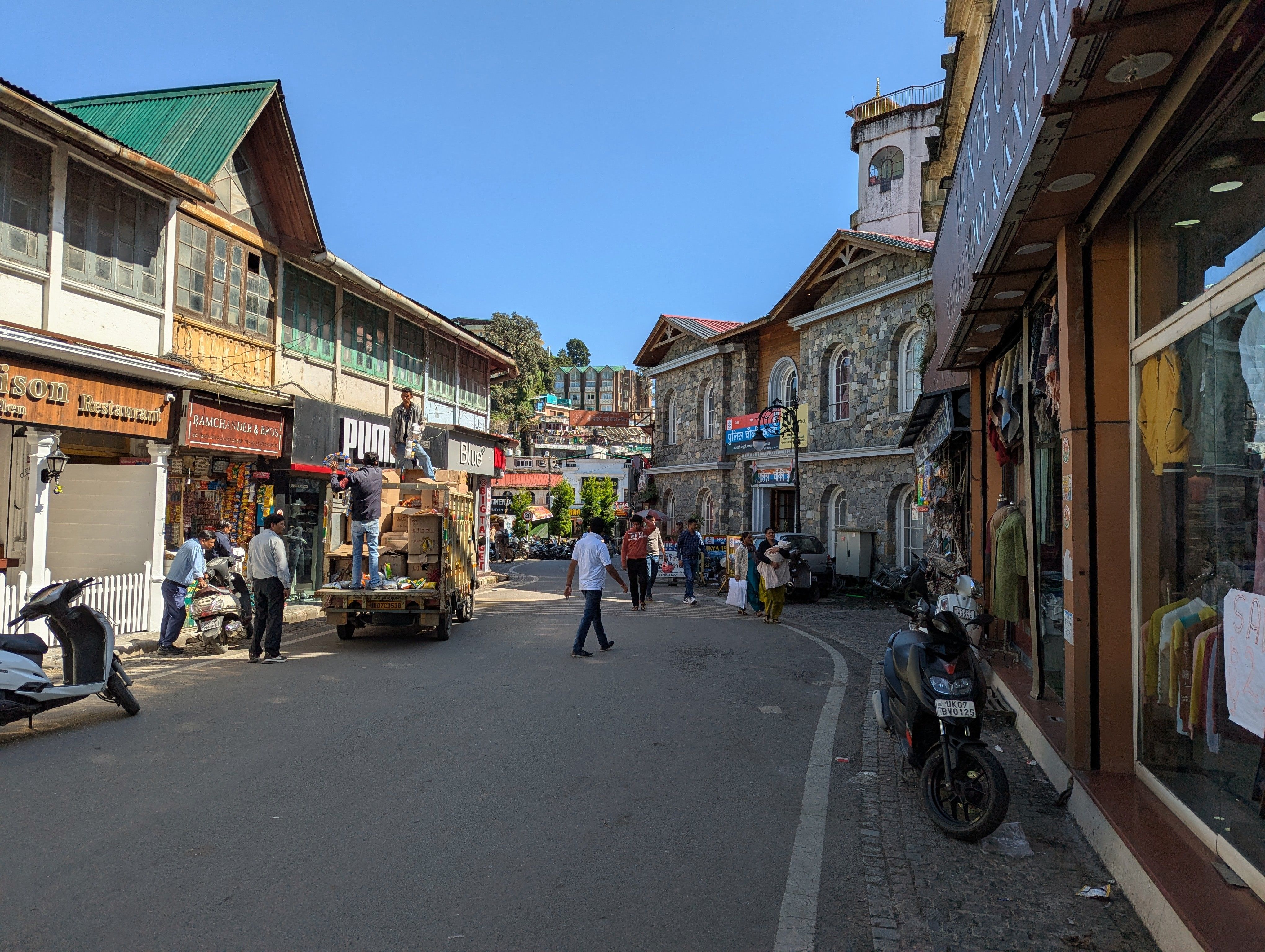 Busy Street Scene in Indian Town Marketplace · Free Stock Photo