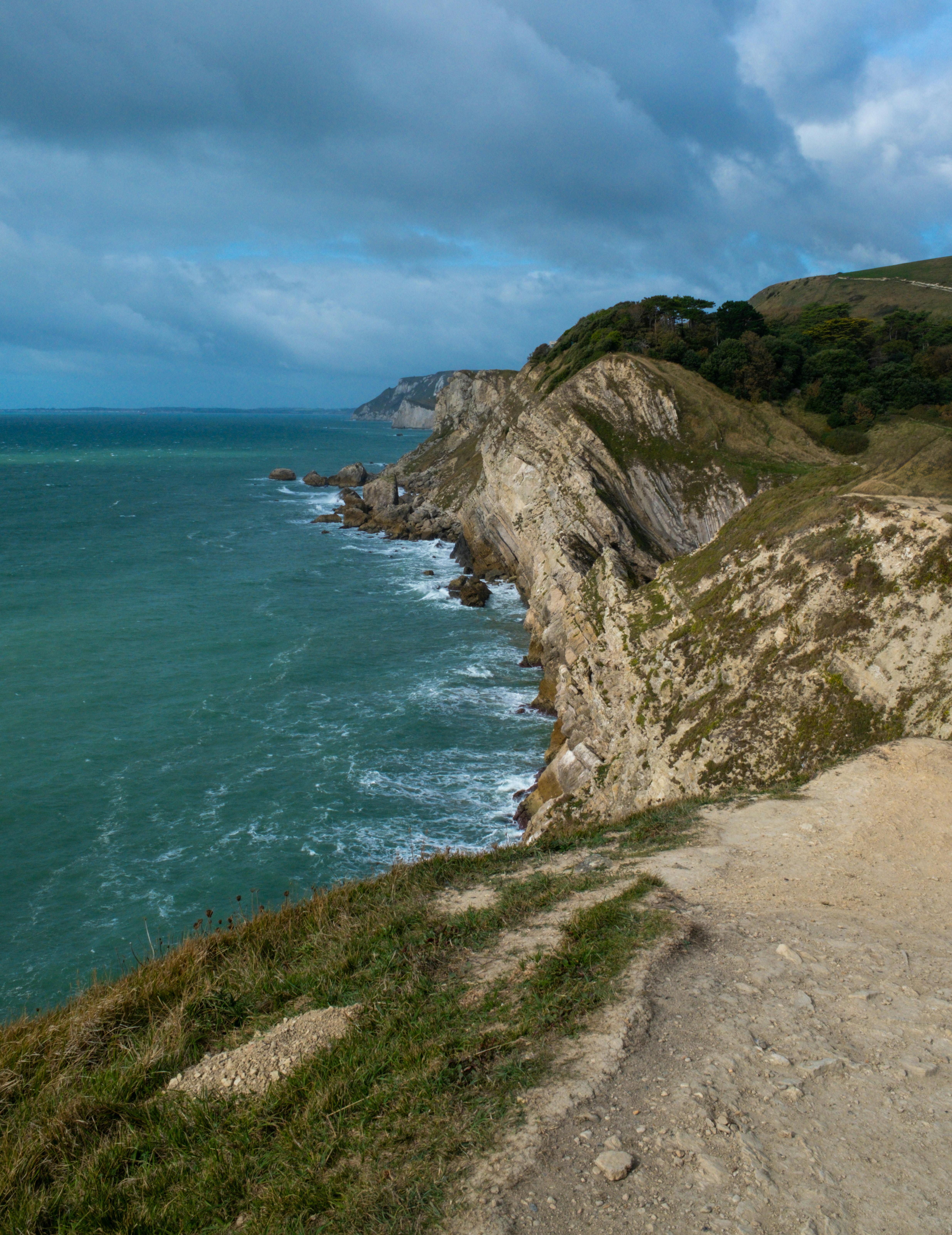 Stunning Cliffs of the Jurassic Coast, UK · Free Stock Photo