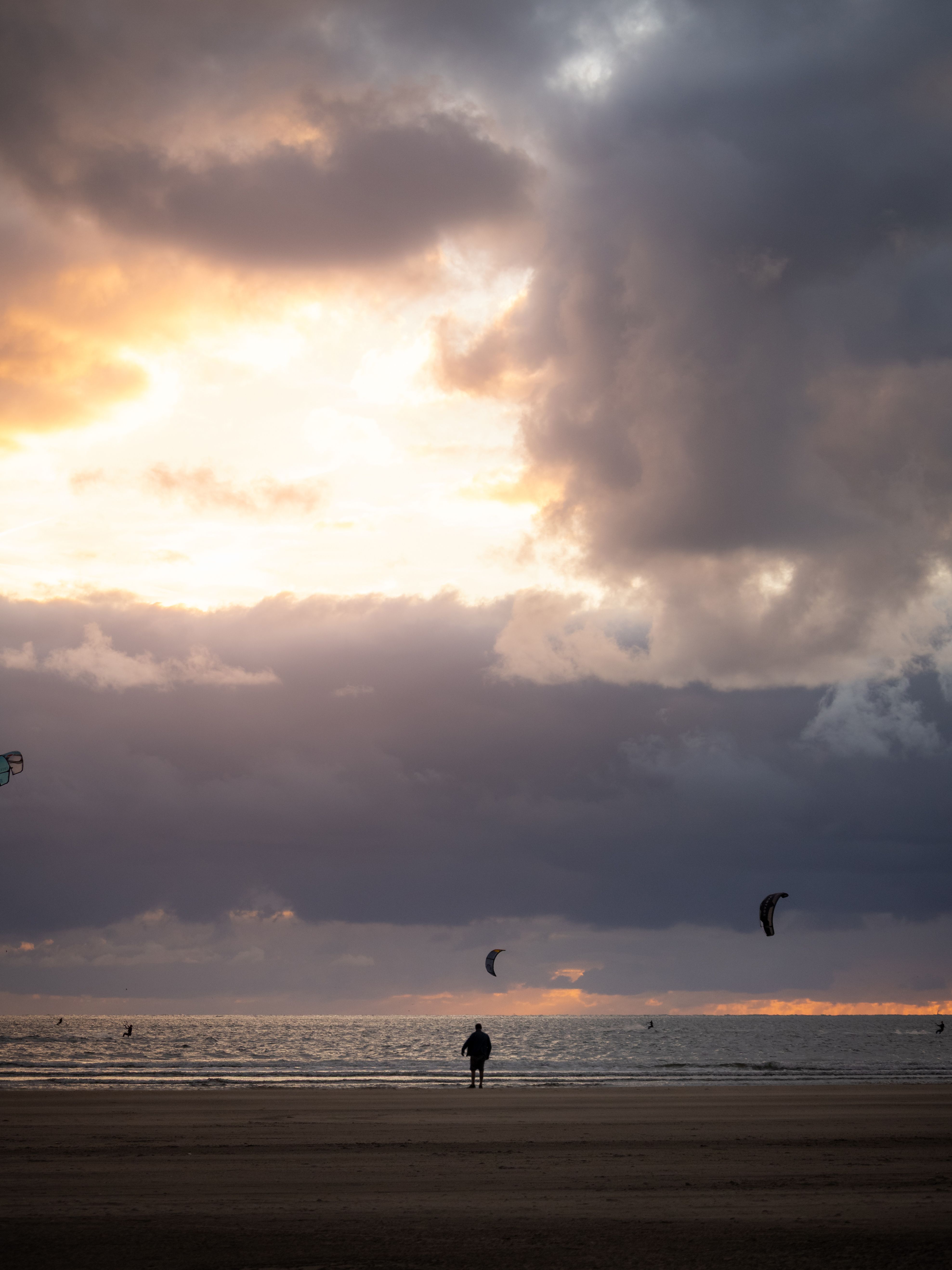 Windy Sunset at IJmuiden Beach, Netherlands · Free Stock Photo
