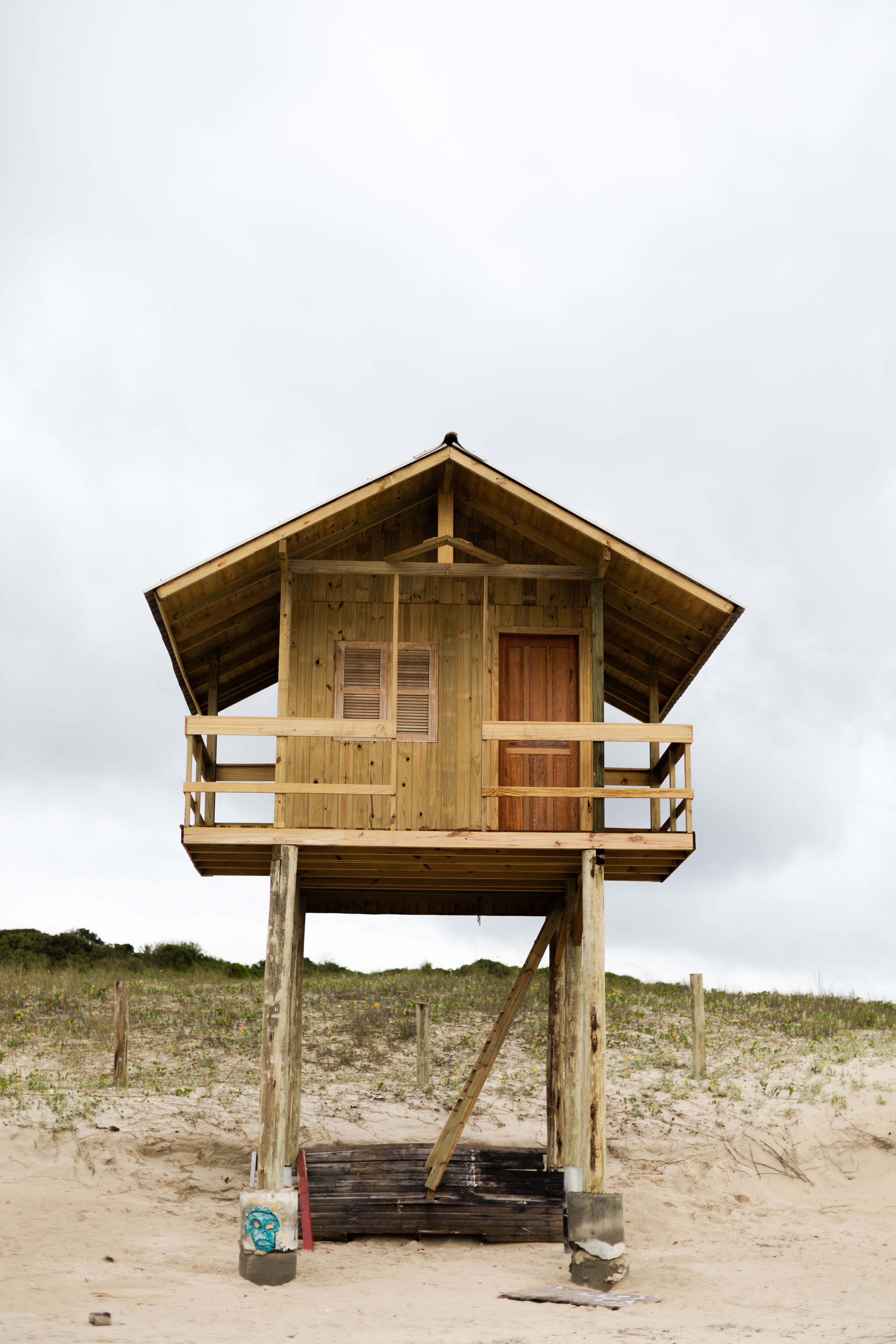 Elevated Wooden Beach Hut on Florianópolis Coast · Free Stock Photo