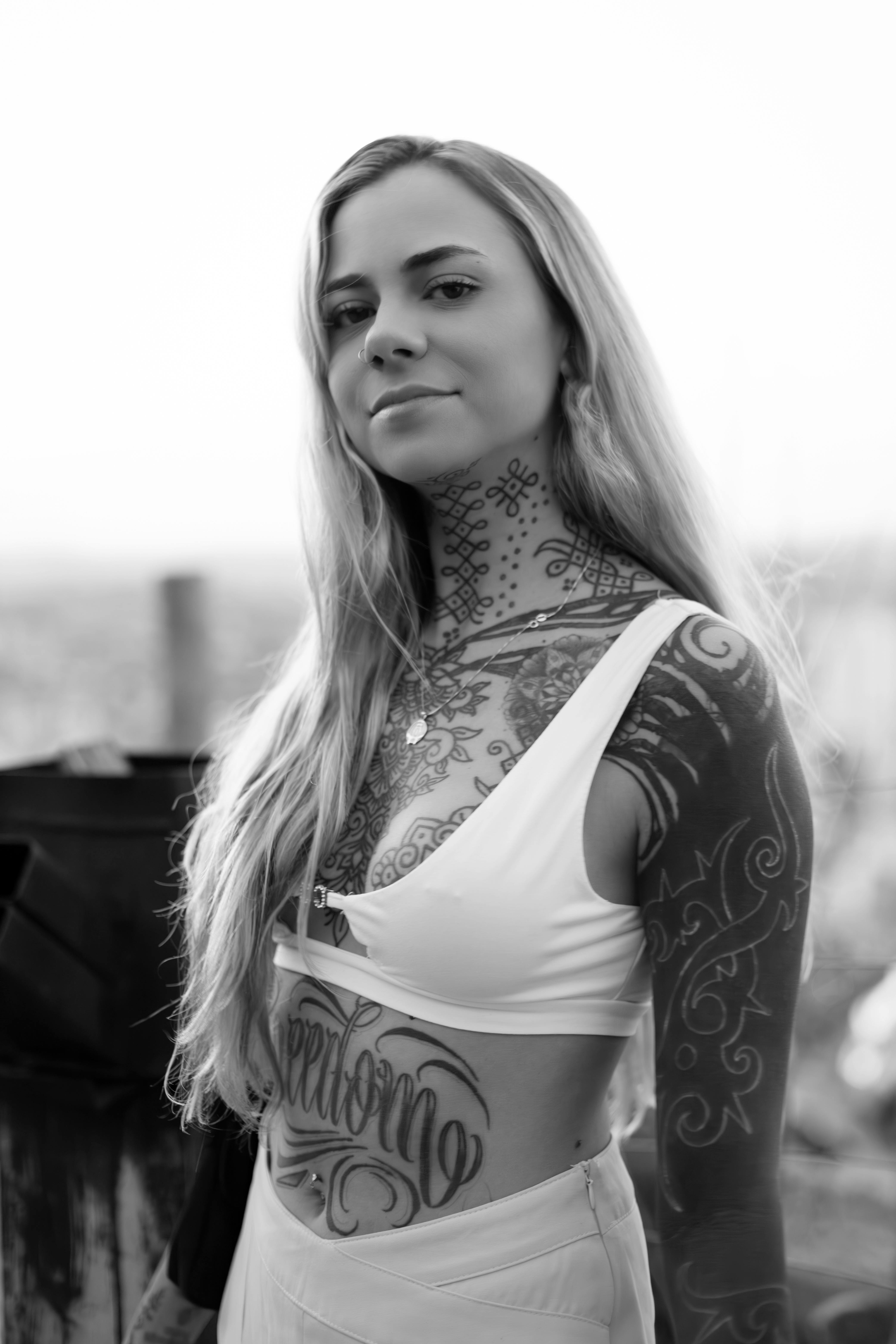 Strong Woman Photos, Download The BEST Free Strong Woman Stock Photos ...