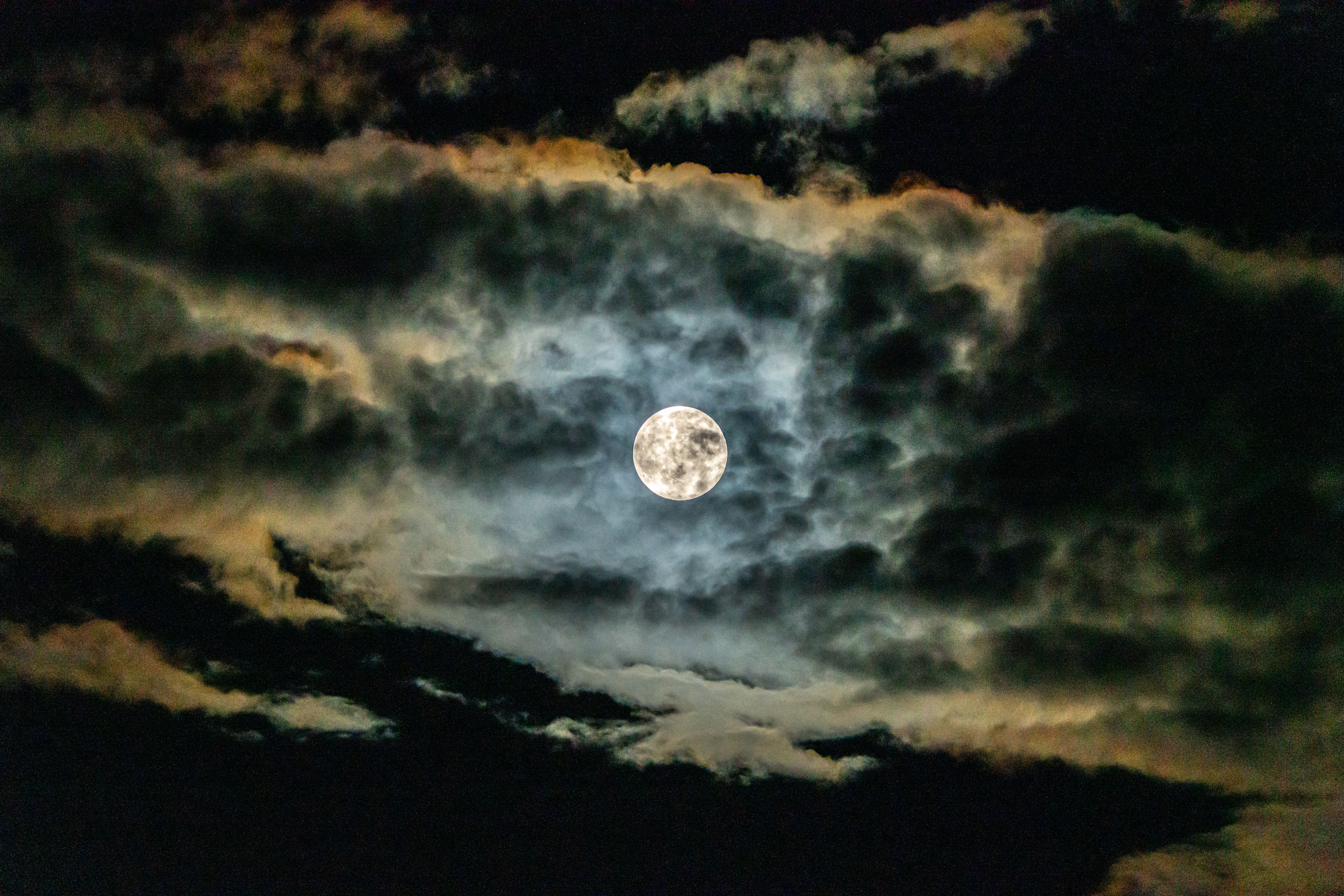 Full Moon Clouds Photos, Download The BEST Free Full Moon Clouds Stock ...