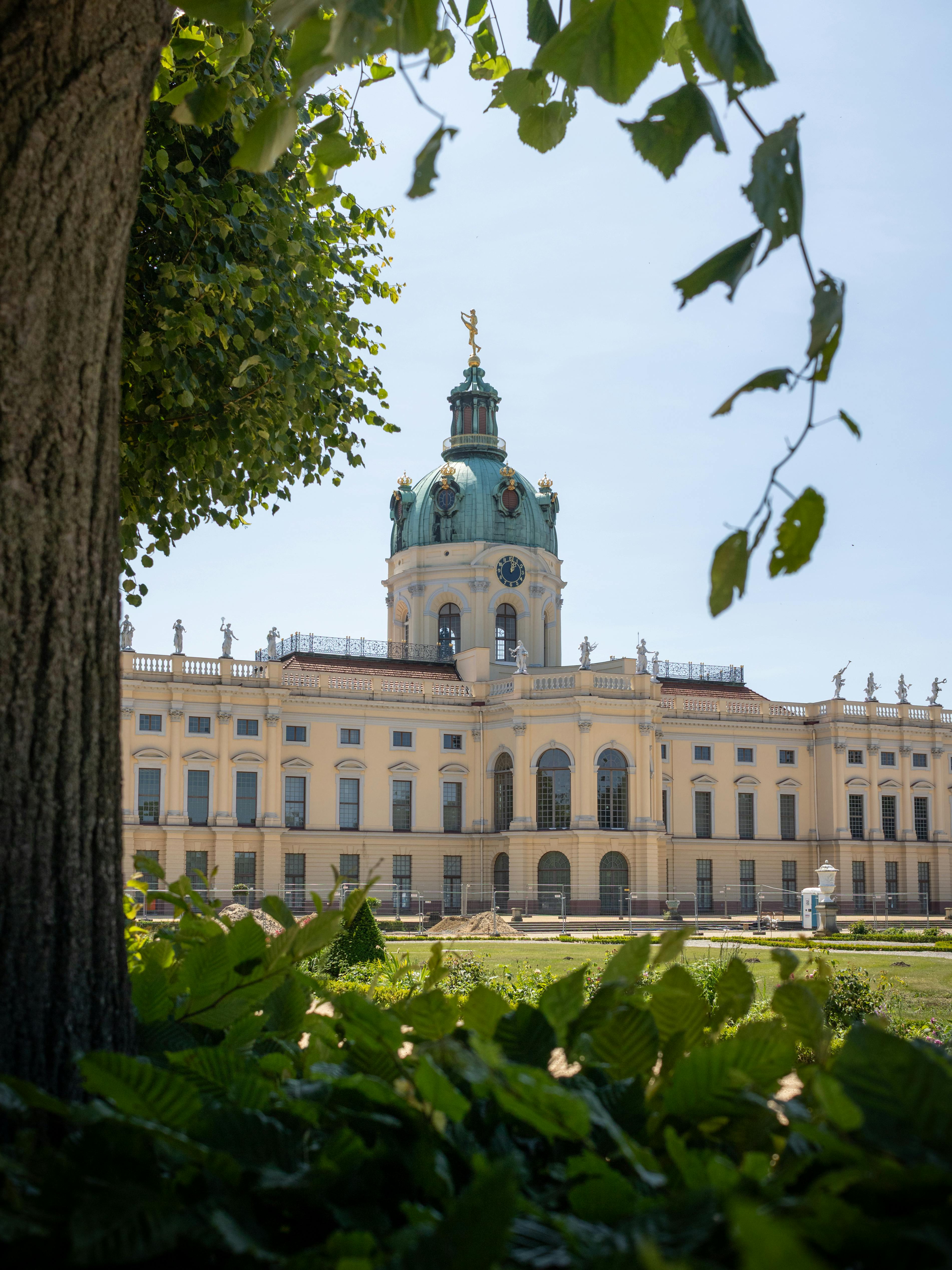 Royal 4k Wallpaper Photos, Download The BEST Free Royal 4k Wallpaper ...