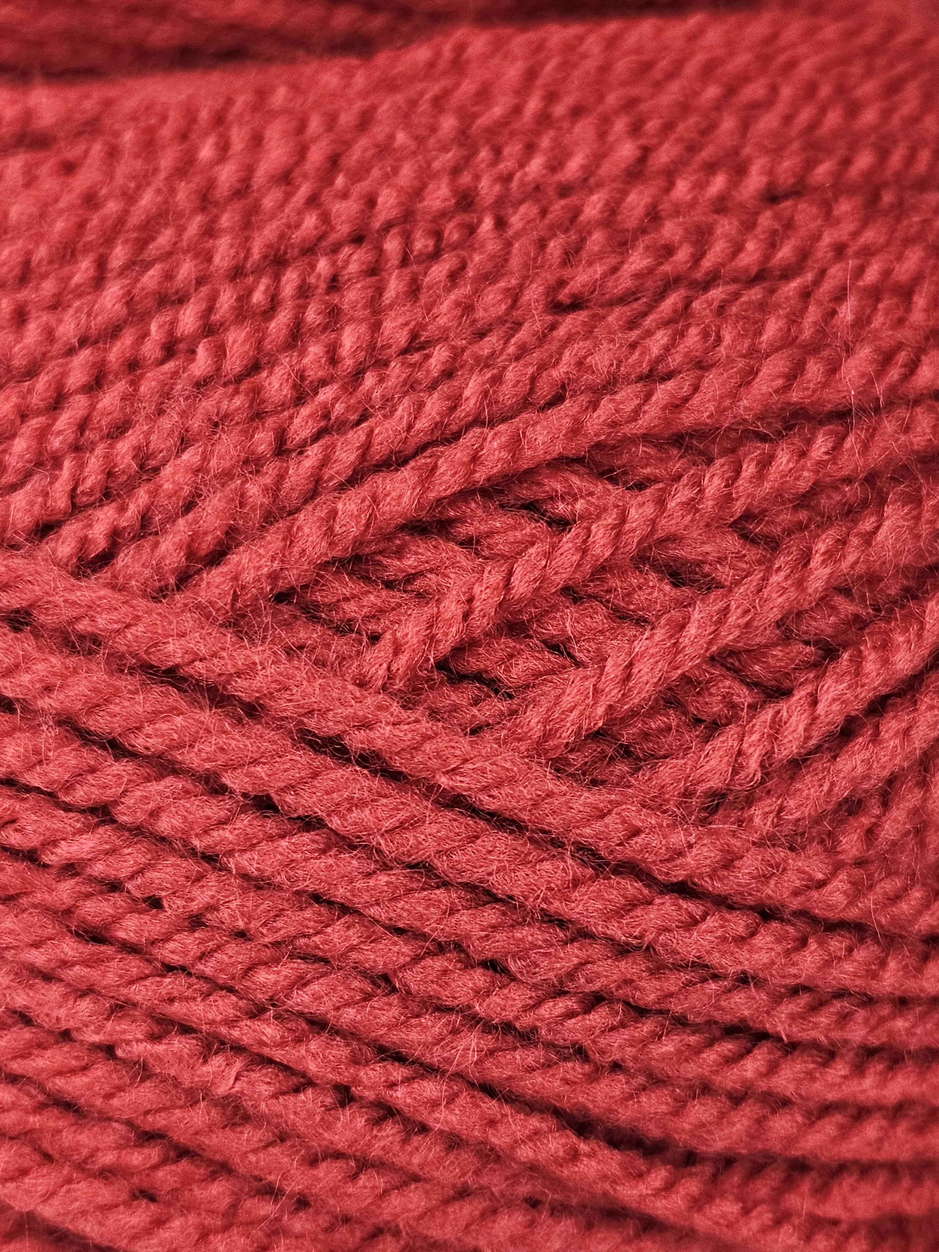 Close-up of Red Wool Yarn Texture · Free Stock Photo