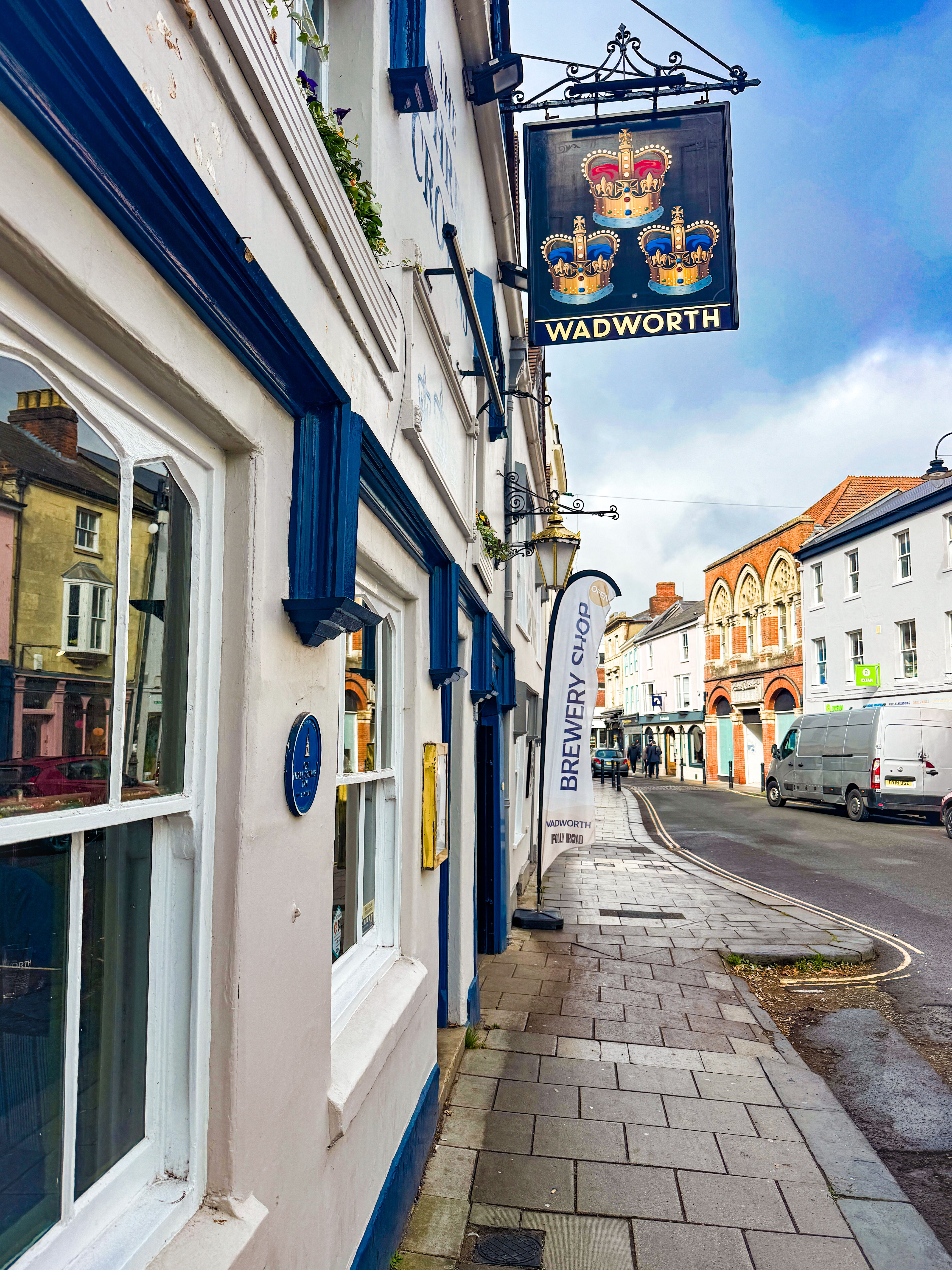 Charming High Street Scene in Devizes, UK · Free Stock Photo