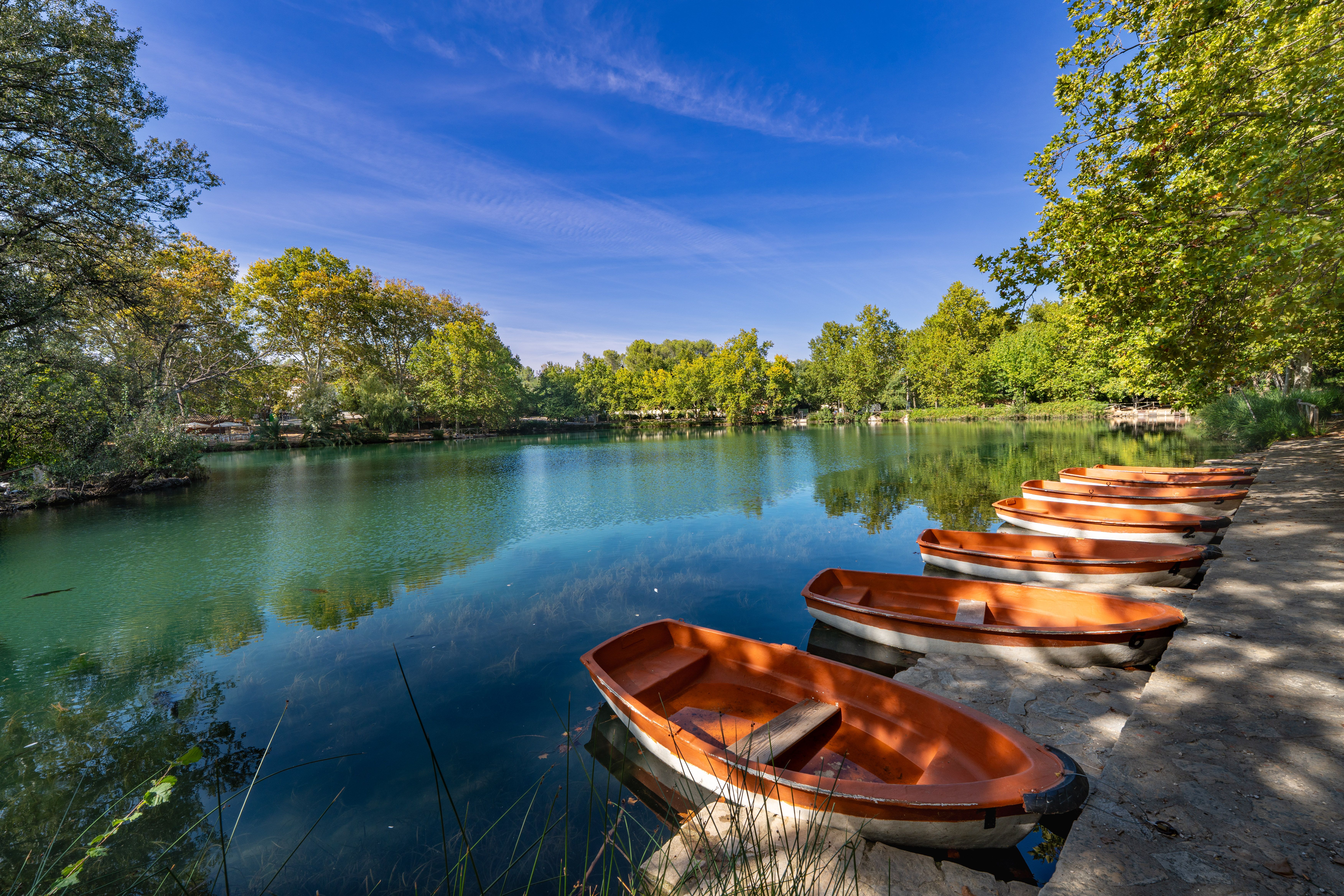 Serene Landscape with Boats in Anna, Spain · Free Stock Photo
