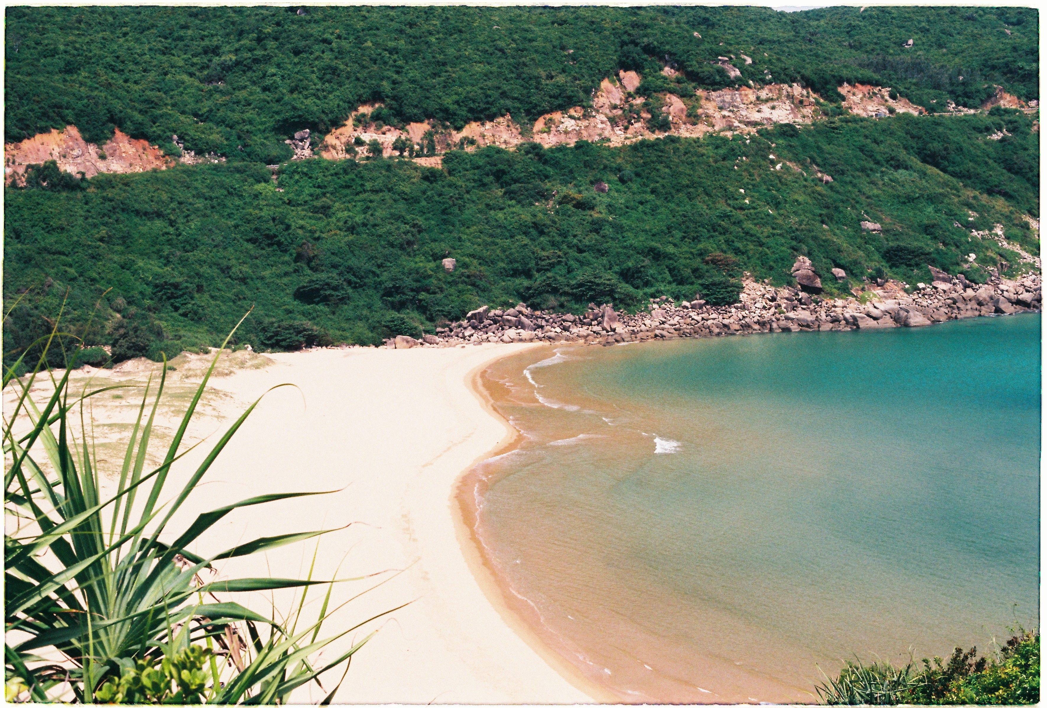 Panoramic View of Pristine Tropical Beach Cove · Free Stock Photo