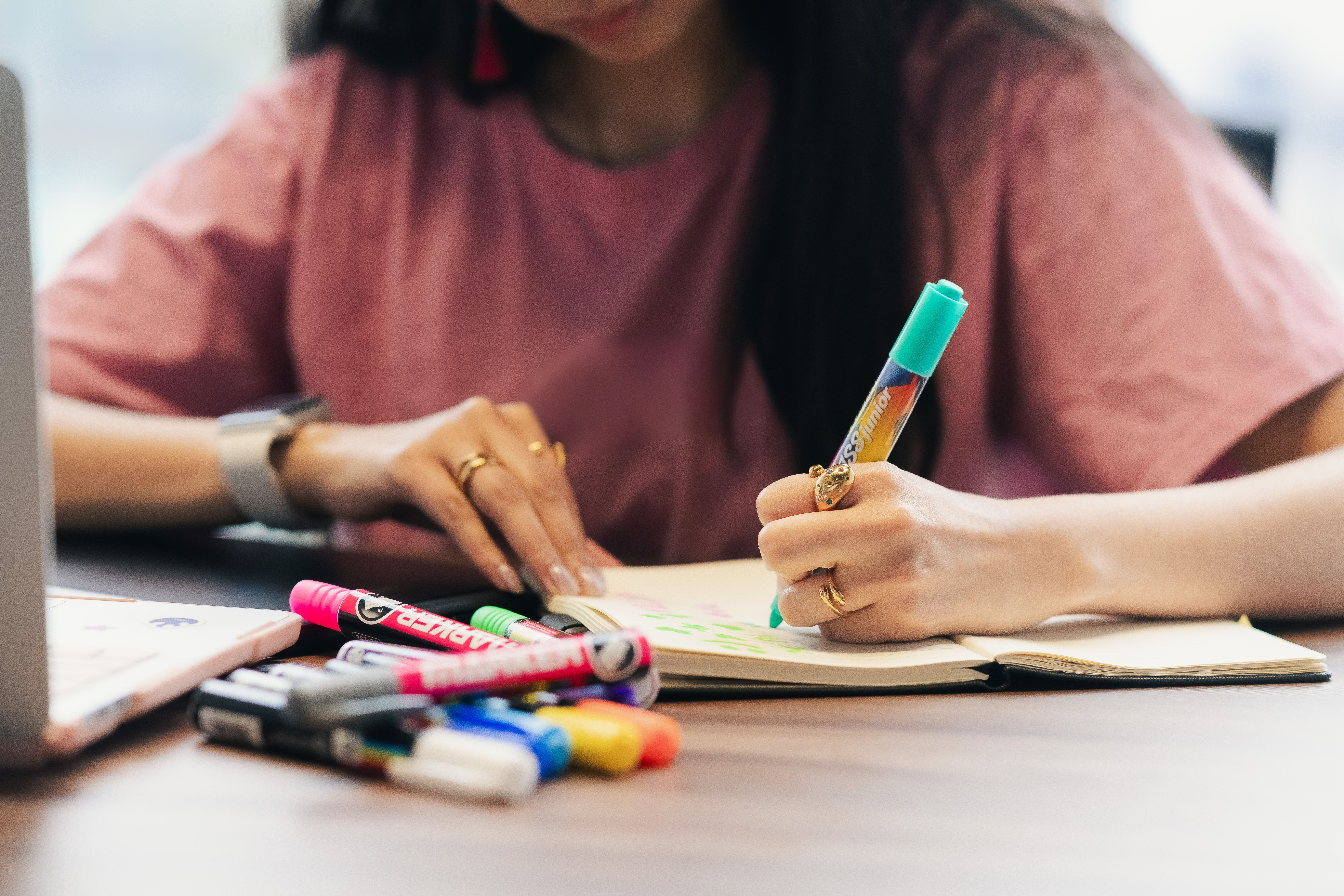 Creative work with colorful markers and notebook · Free Stock Photo