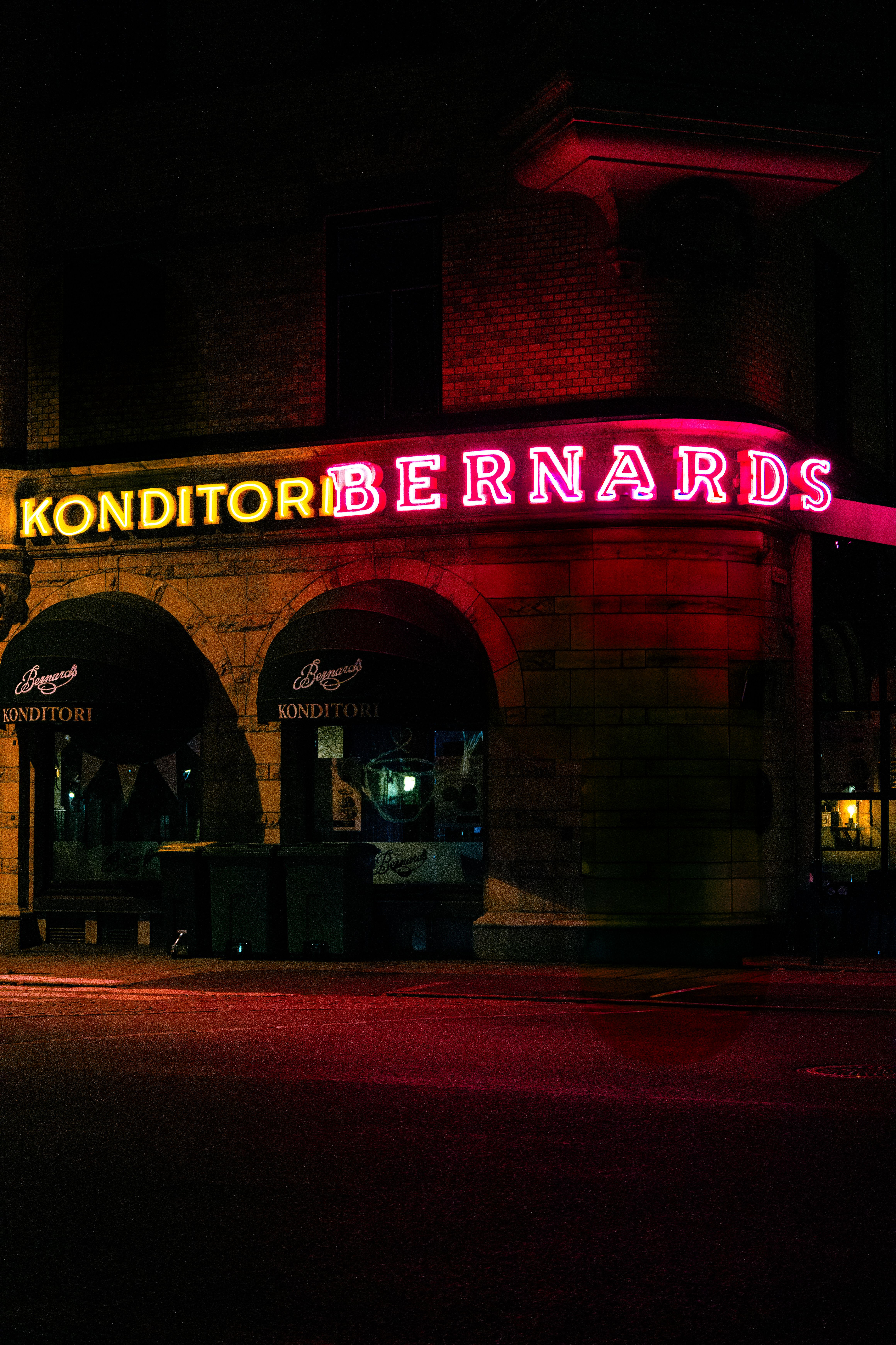 Neon Signs at Night in Jönköping, Sweden · Free Stock Photo