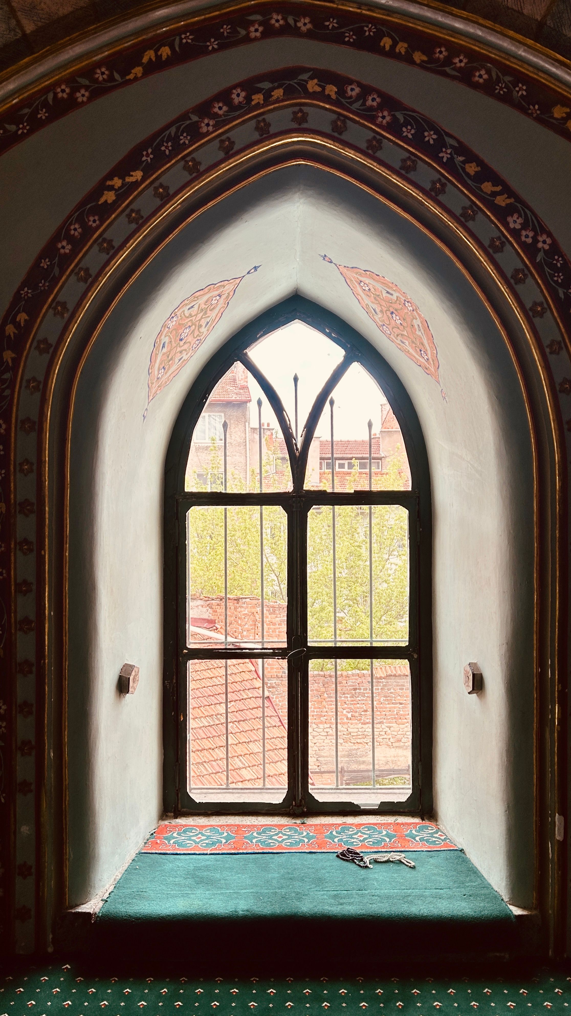 Gothic Arched Window with Intricate Patterns · Free Stock Photo