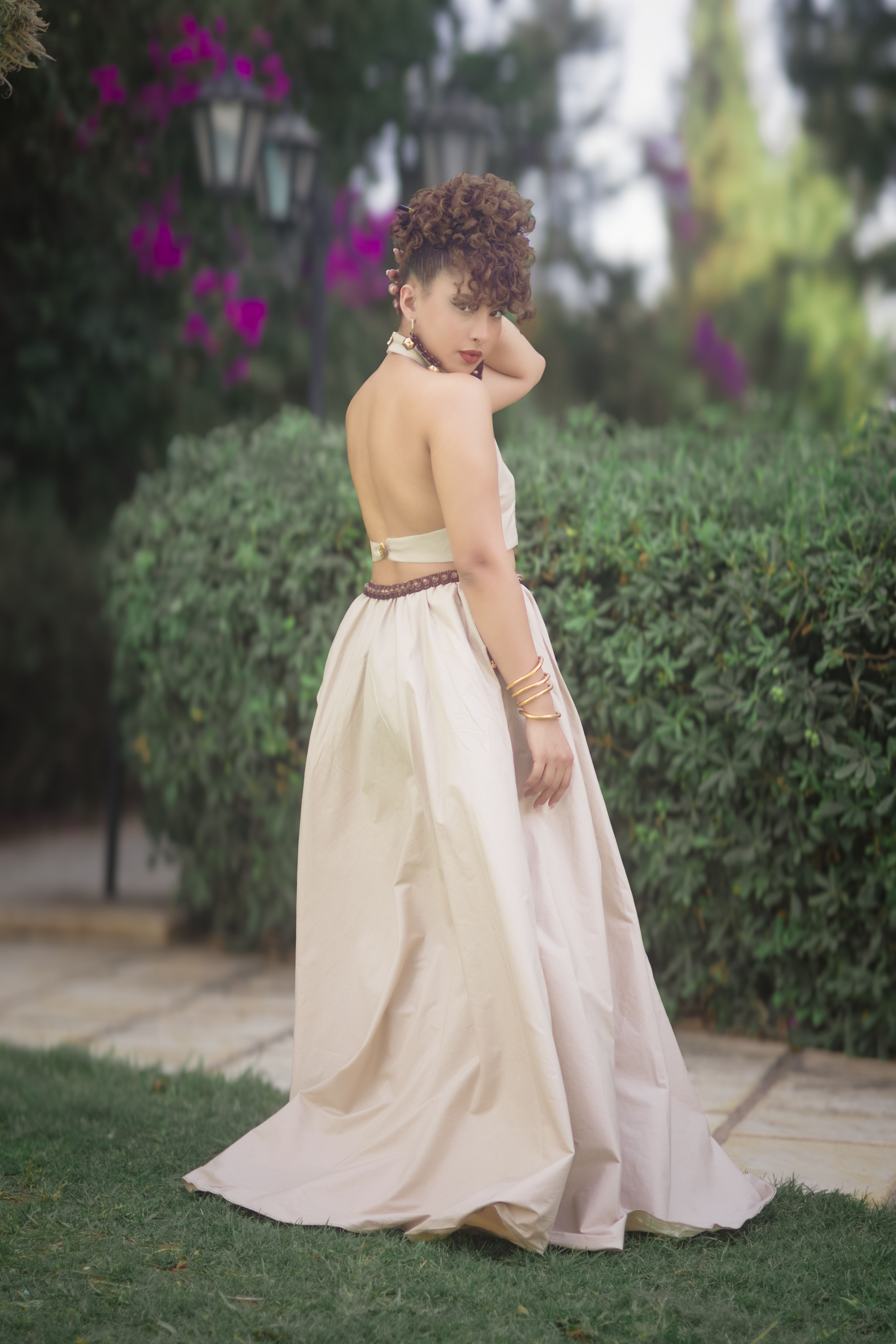 Fashion Dress Landscape Photos, Download The BEST Free Fashion Dress Landscape Stock Photos & HD ...