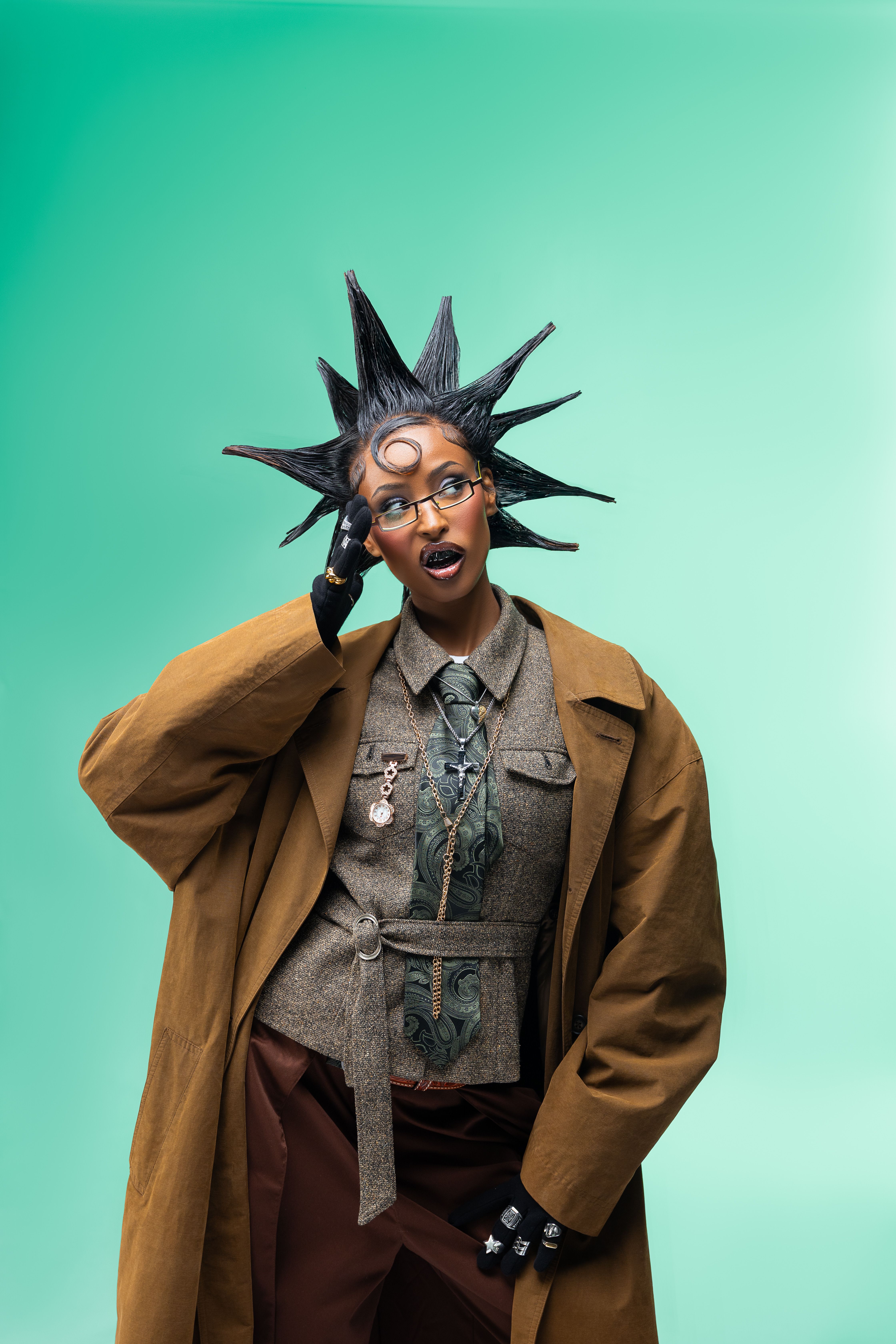 Edgy Fashion Portrait with Bold Style · Free Stock Photo