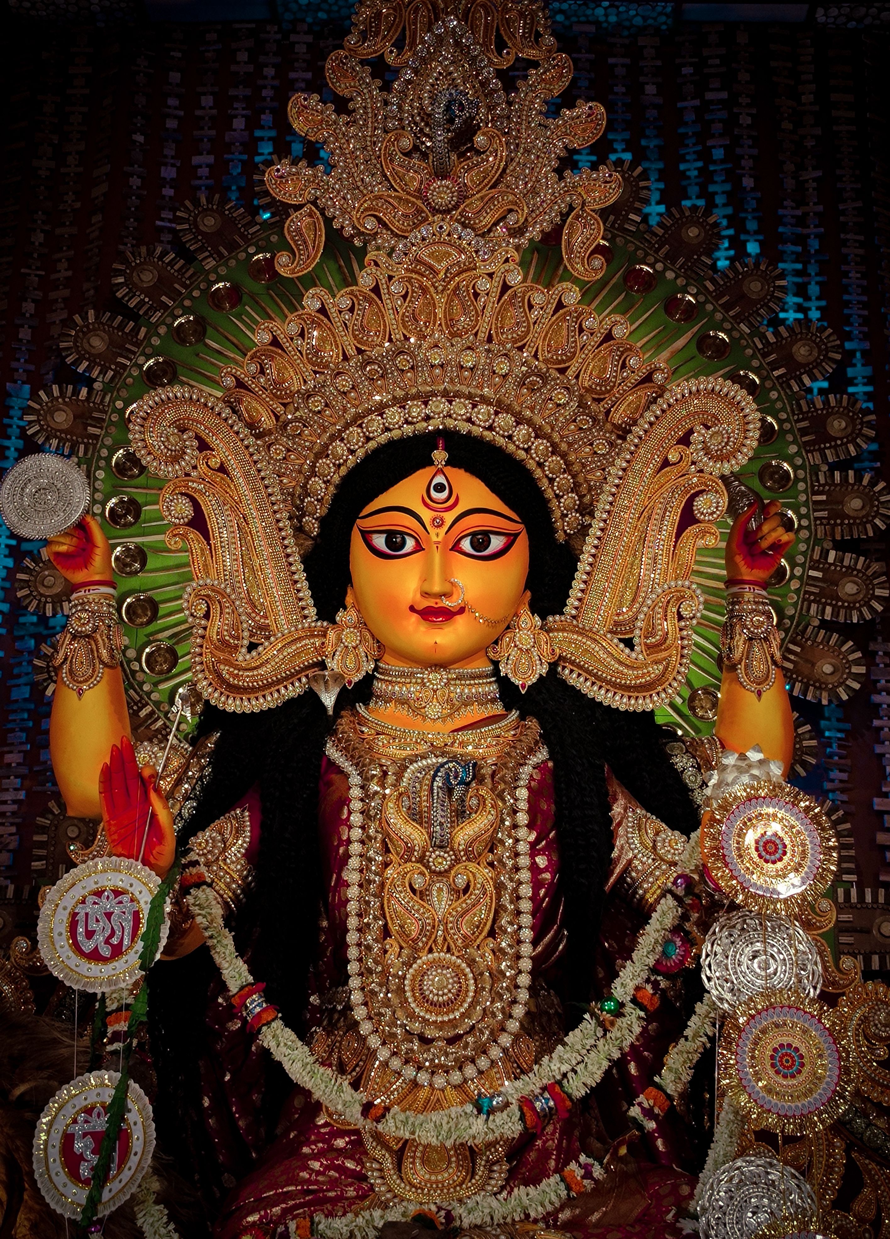 Intricate Durga Idol with Ornate Decorations · Free Stock Photo