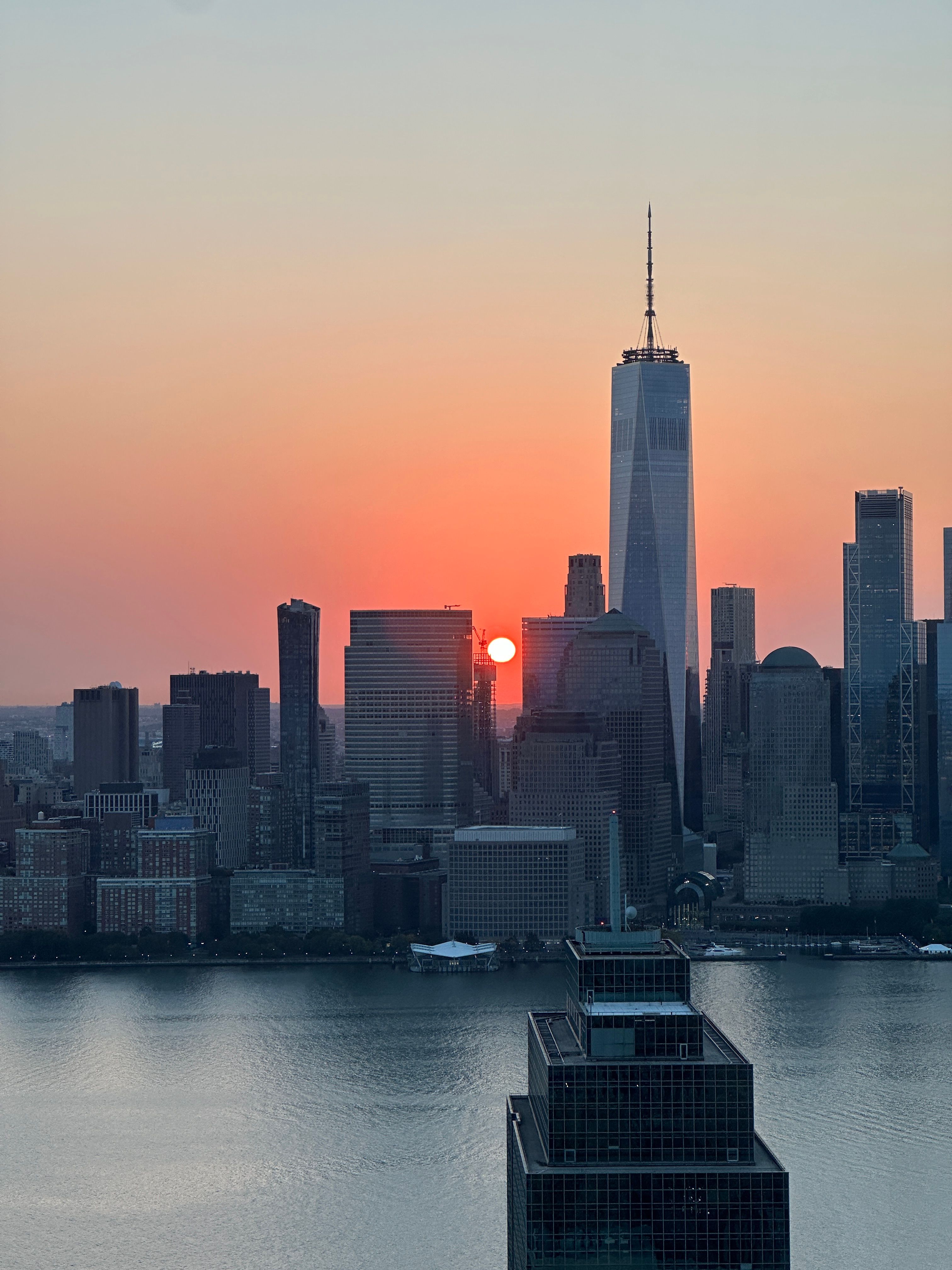 Stunning Sunset View Over NYC Skyline and One World Trade Center · Free ...