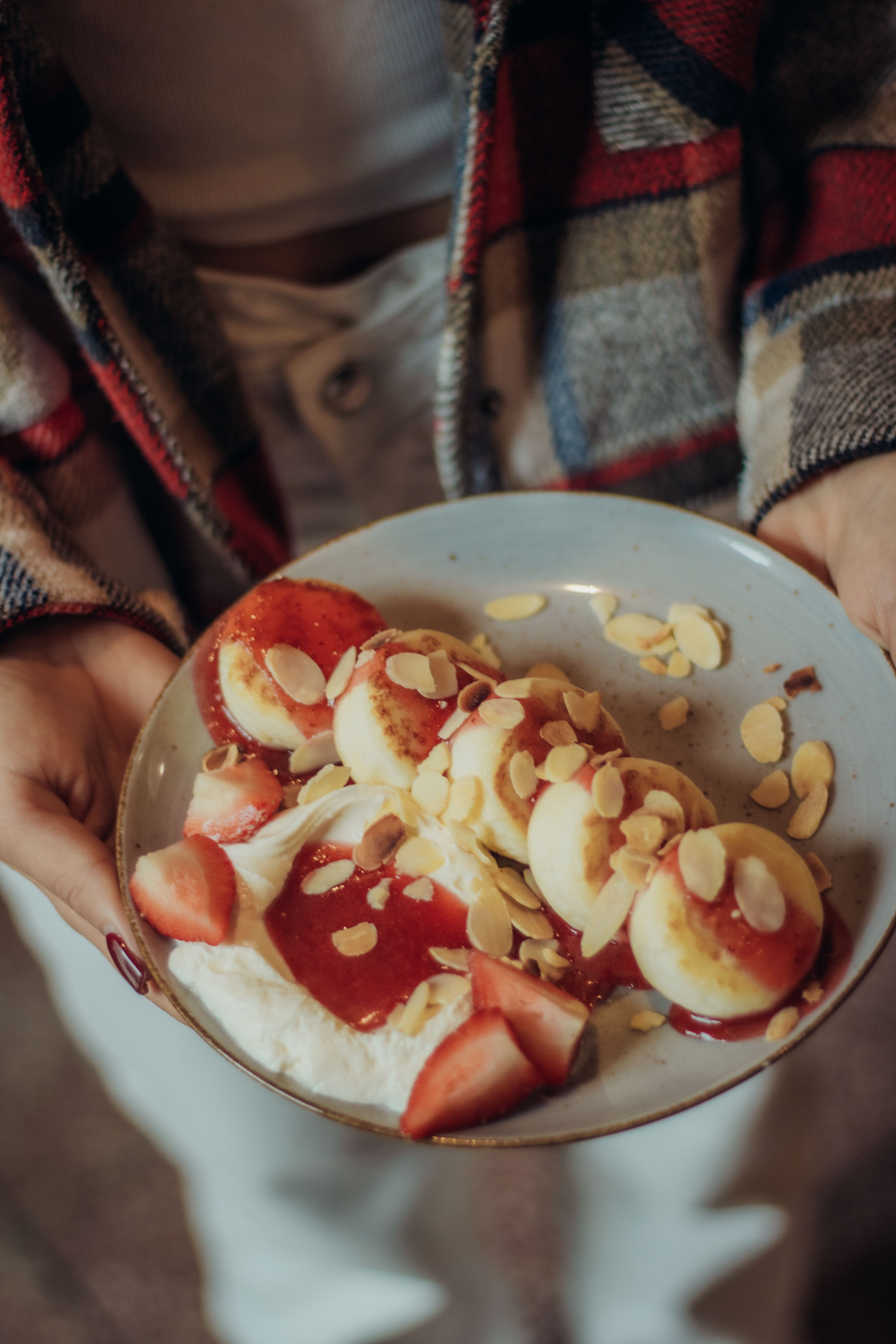 Eating Werid Food Photos, Download The BEST Free Eating Werid Food ...