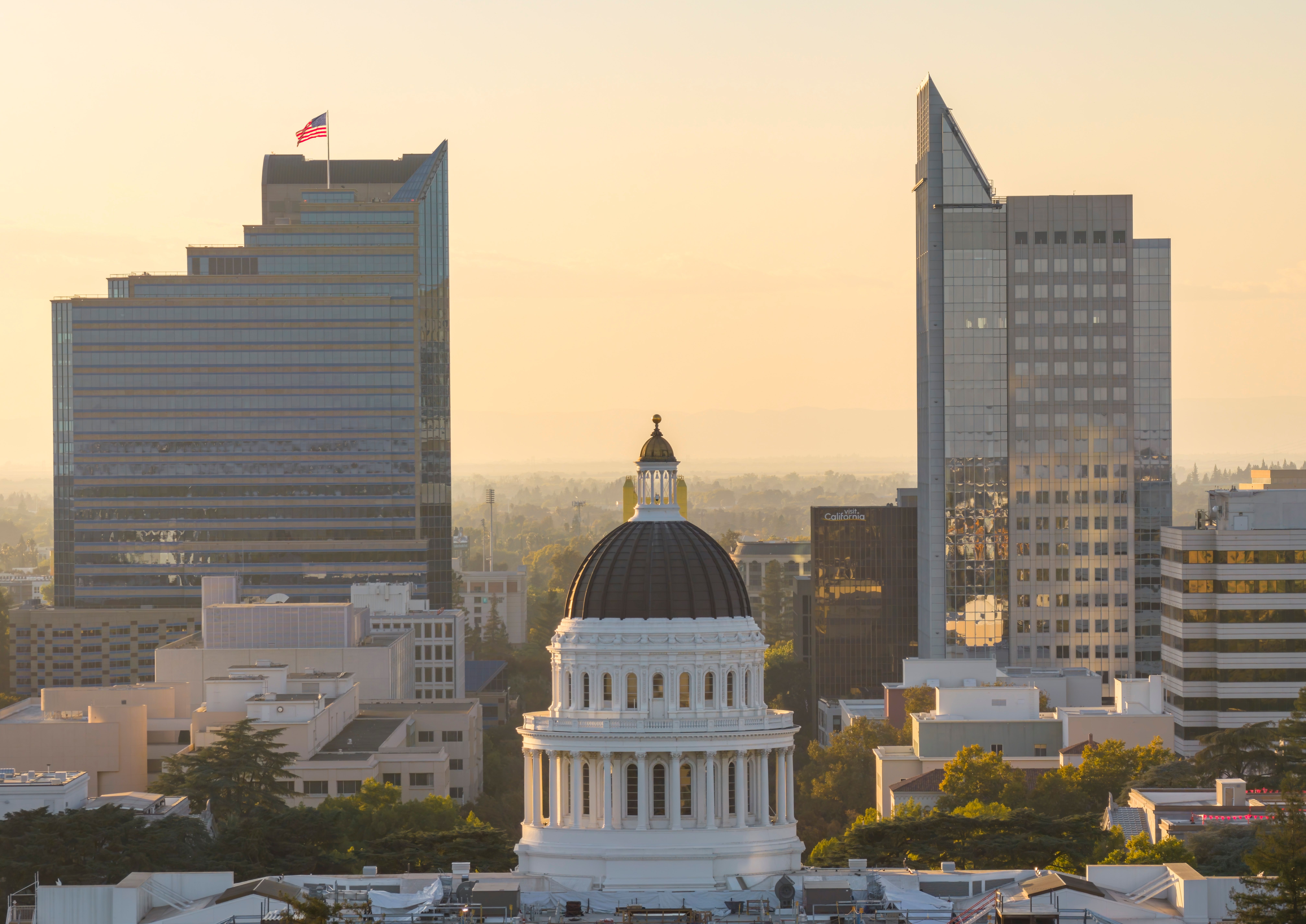 Sacramento Skyline Featuring California Capitol Building · Free Stock Photo