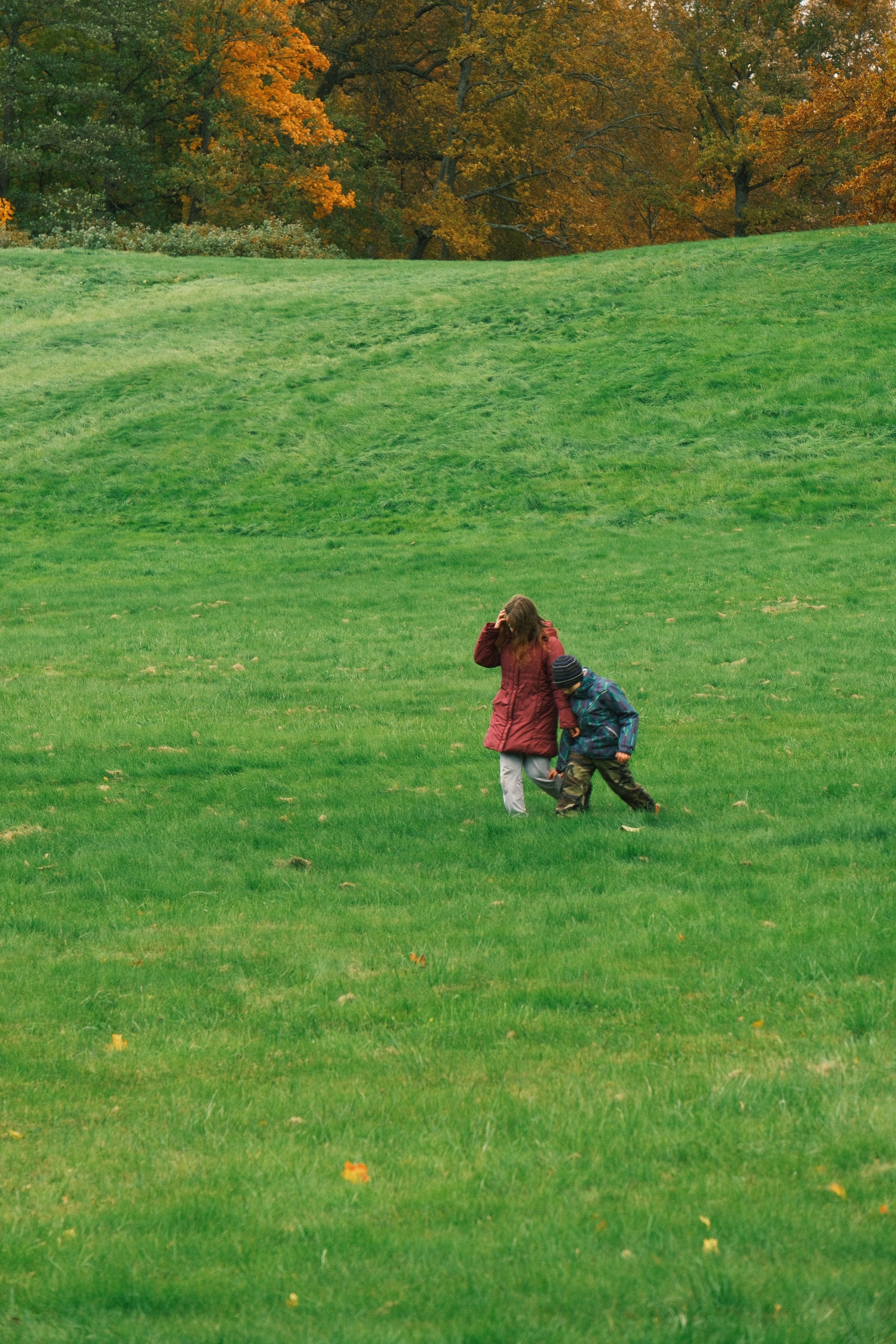 Happy Children Playing Outdoors Photos, Download The BEST Free Happy ...