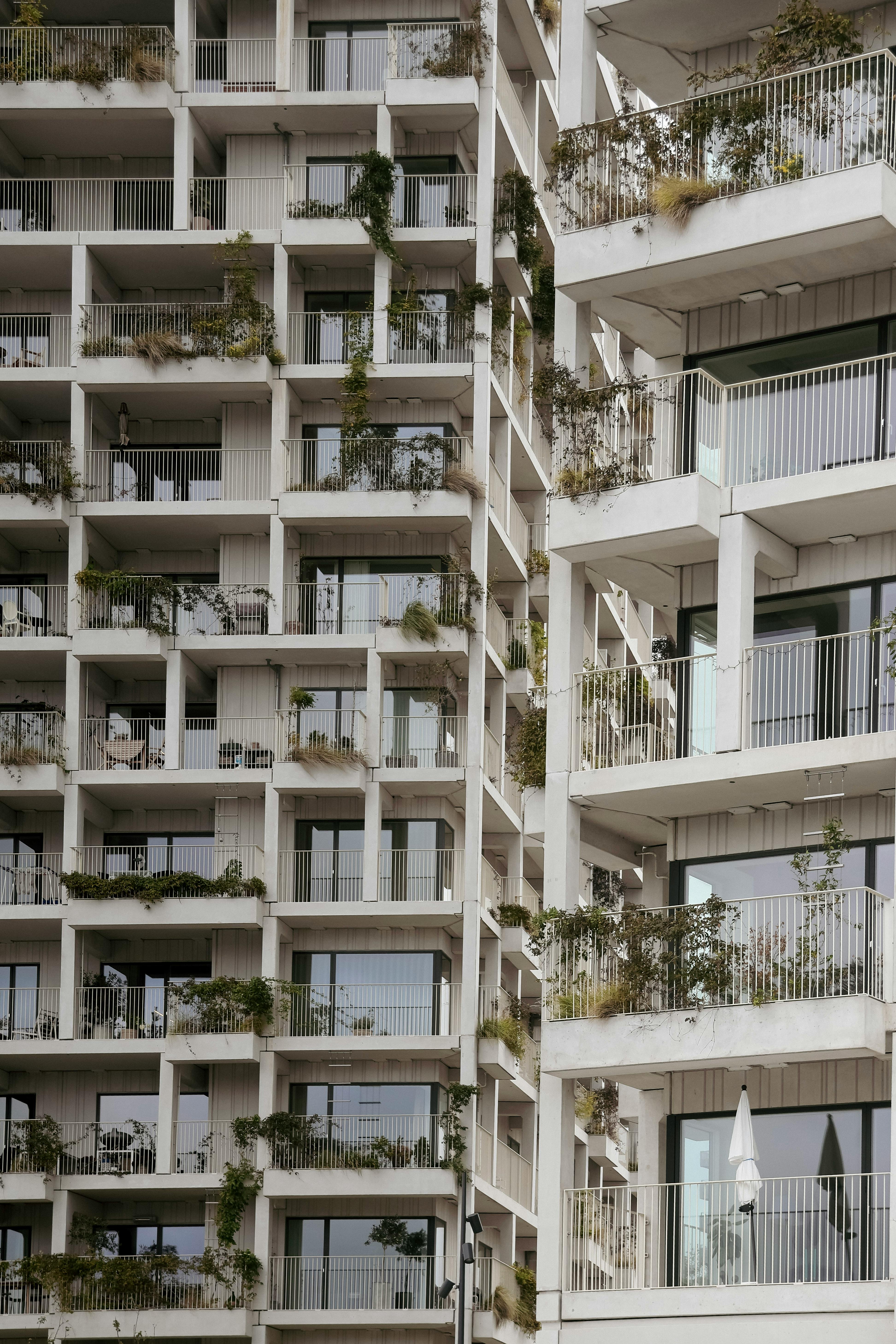 Foto de stock gratuita sobre acero, ambiente urbano, amigable con el medio ambiente, apartamento ...