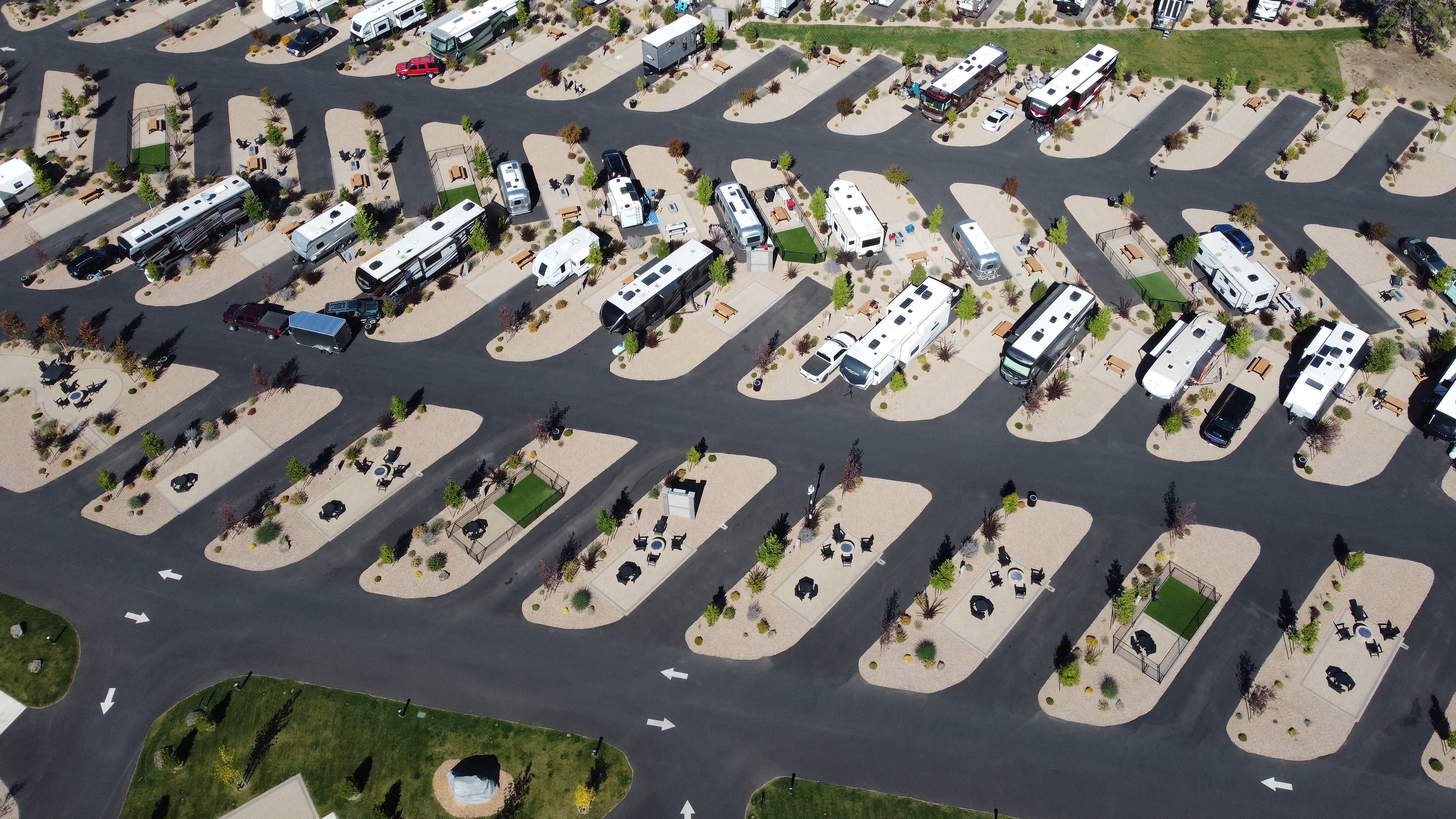 Aerial View of RV Park with Modern Amenities · Free Stock Photo