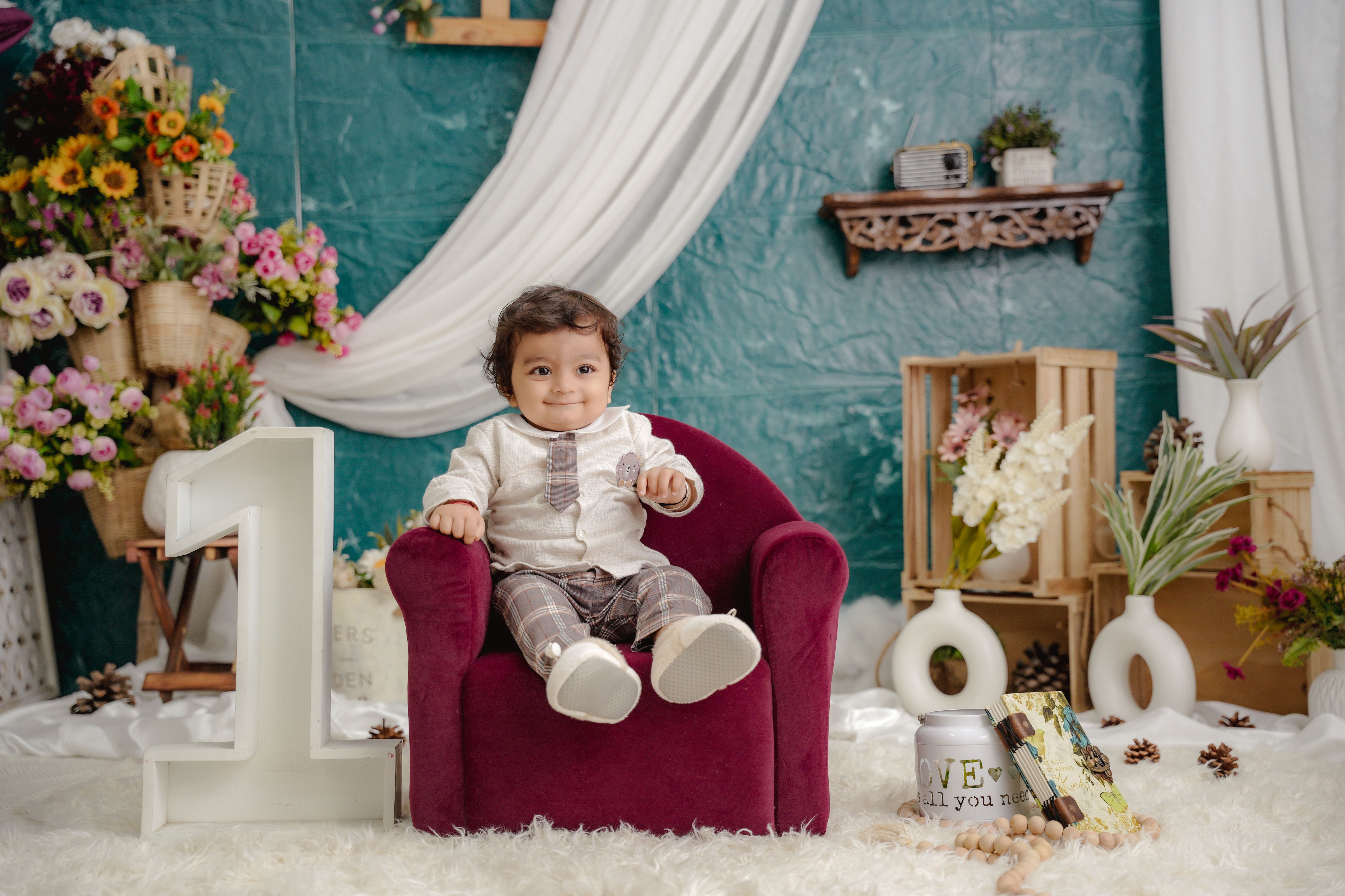 Birthday Baby Chair Background Photos, Download The BEST Free Birthday ...