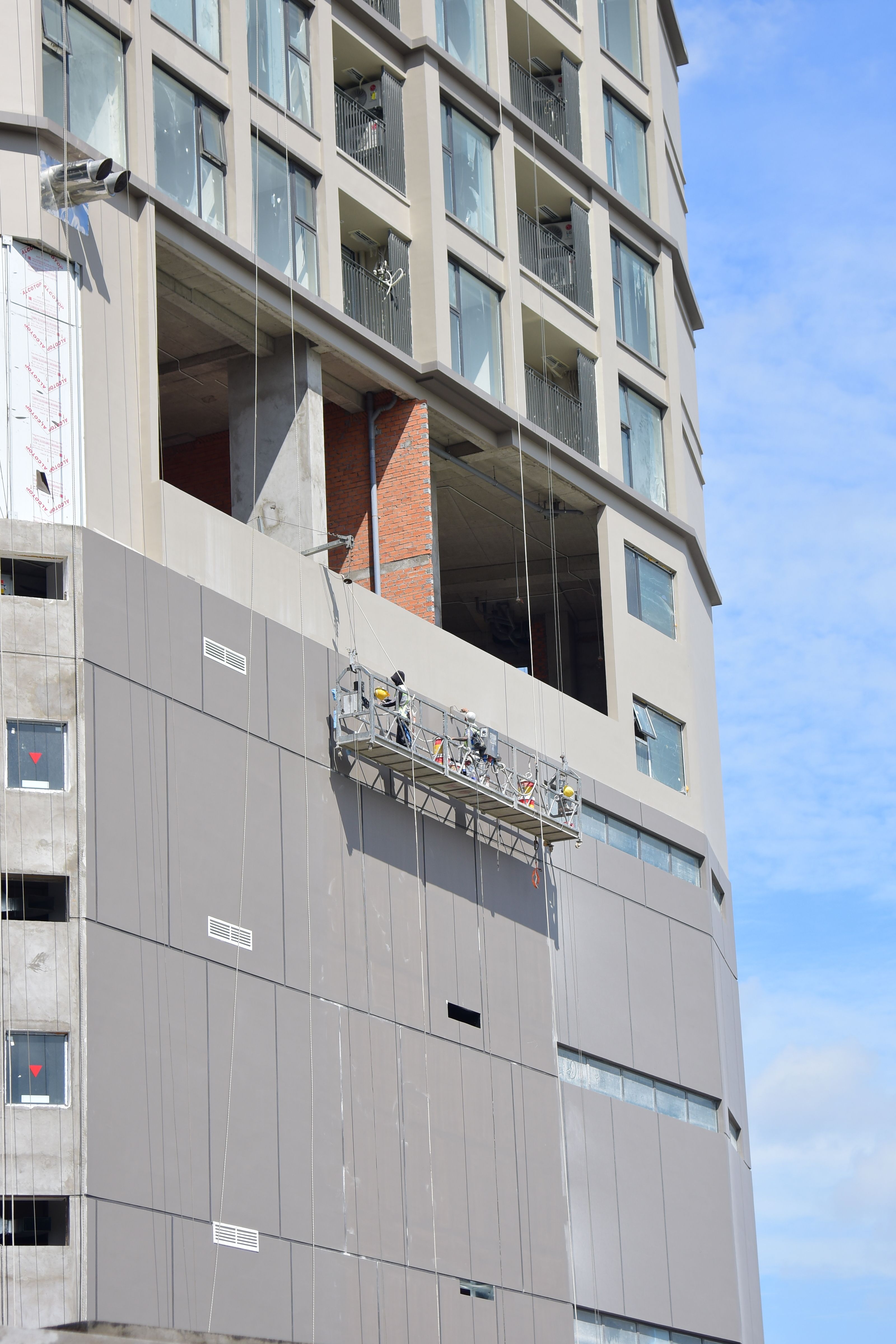 Construction D'immeubles De Grande Hauteur Avec échafaudage Suspendu ...