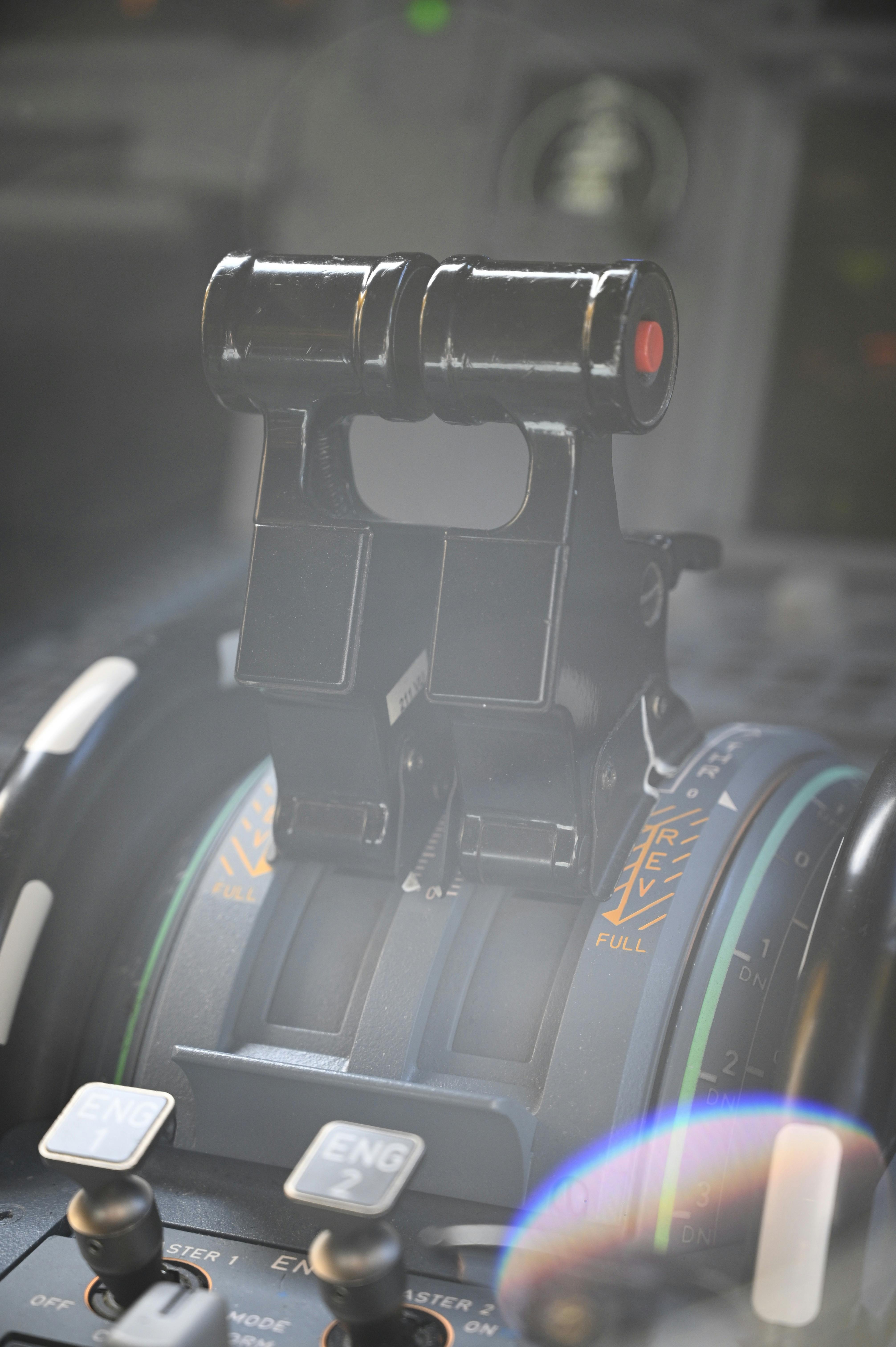 Close-up of Aircraft Throttle Levers in Cockpit · Free Stock Photo