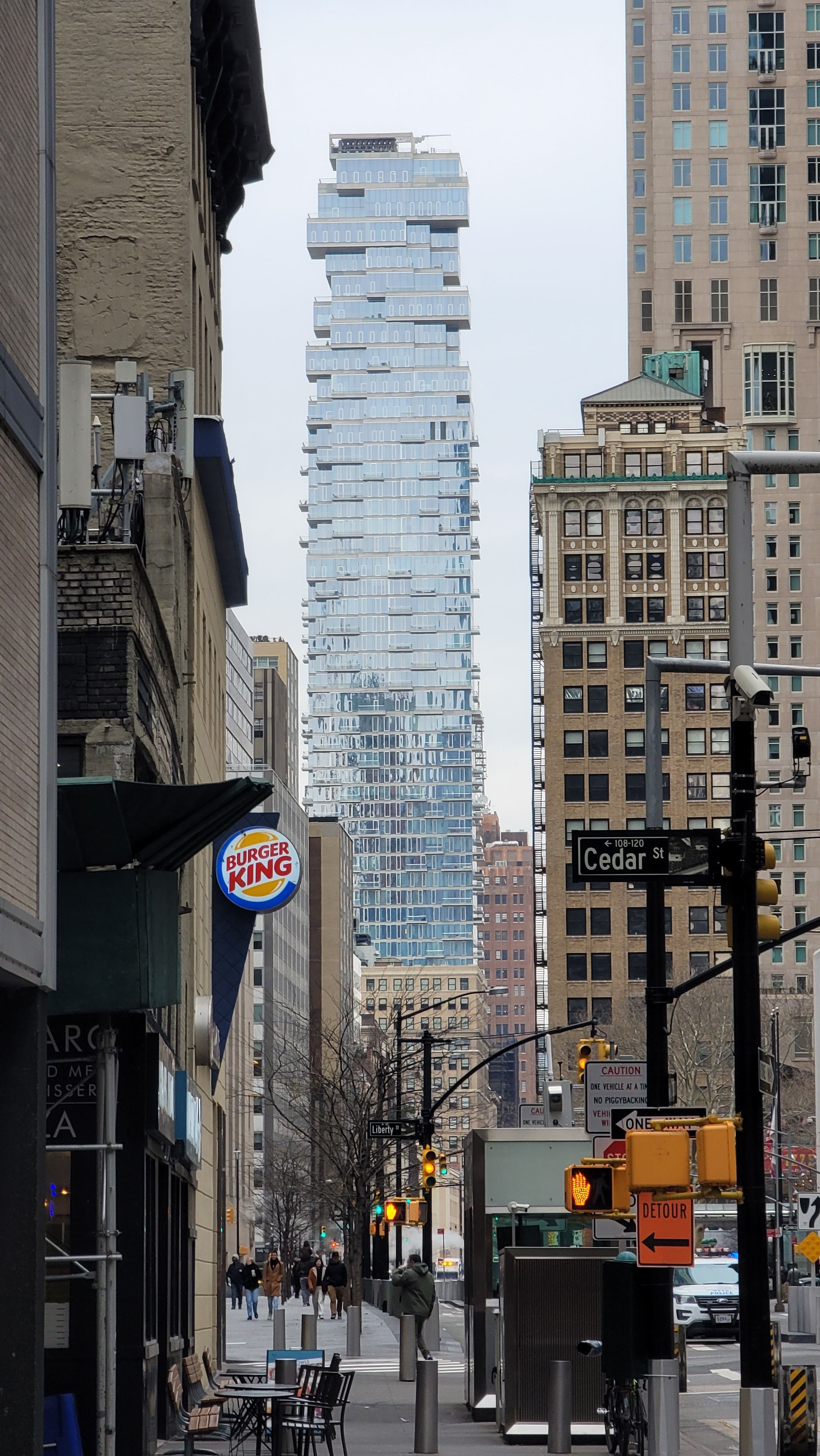 Modern Skyscraper in New York City Street View · Free Stock Photo