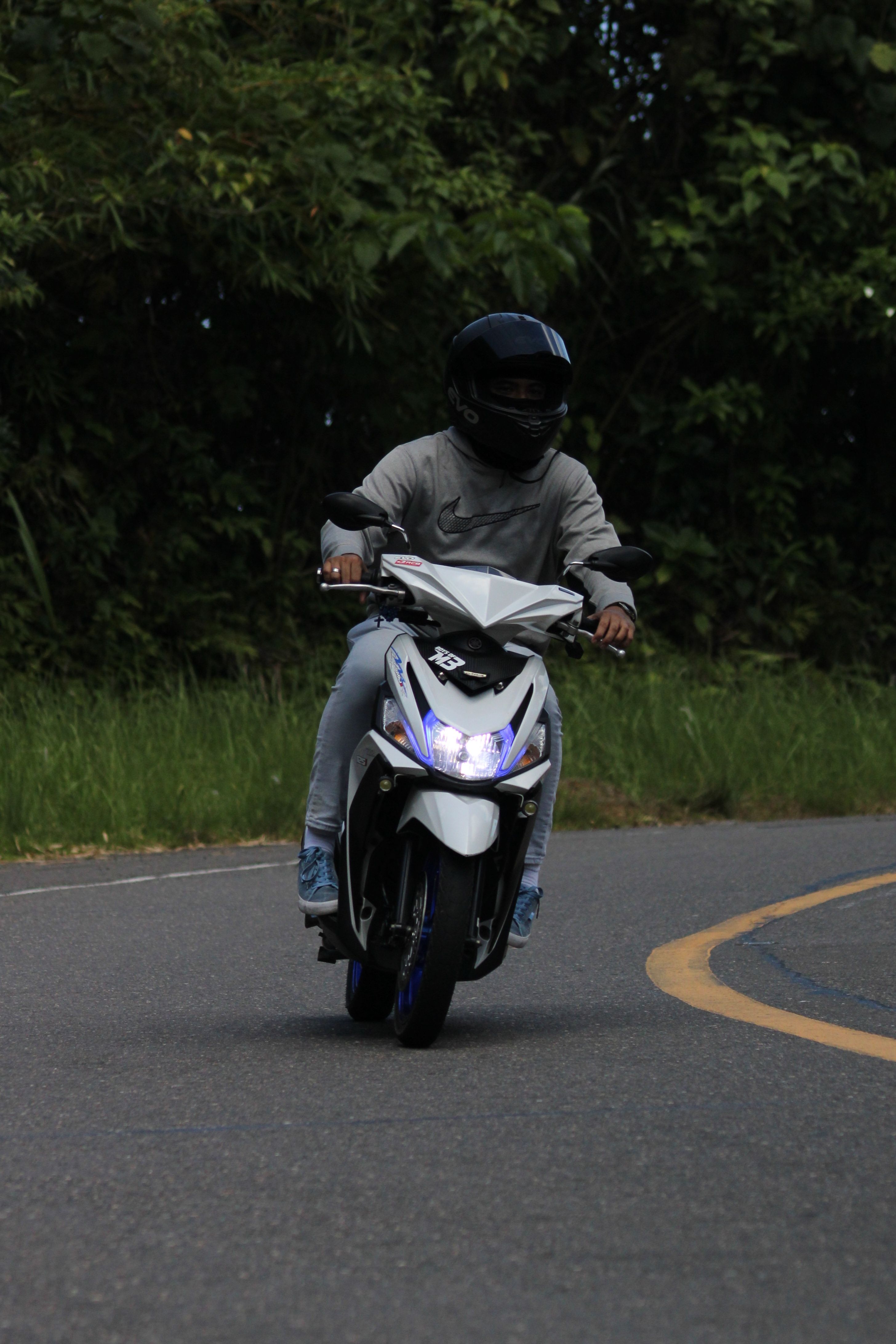 Driving Two Wheeler Photos, Download The BEST Free Driving Two Wheeler ...