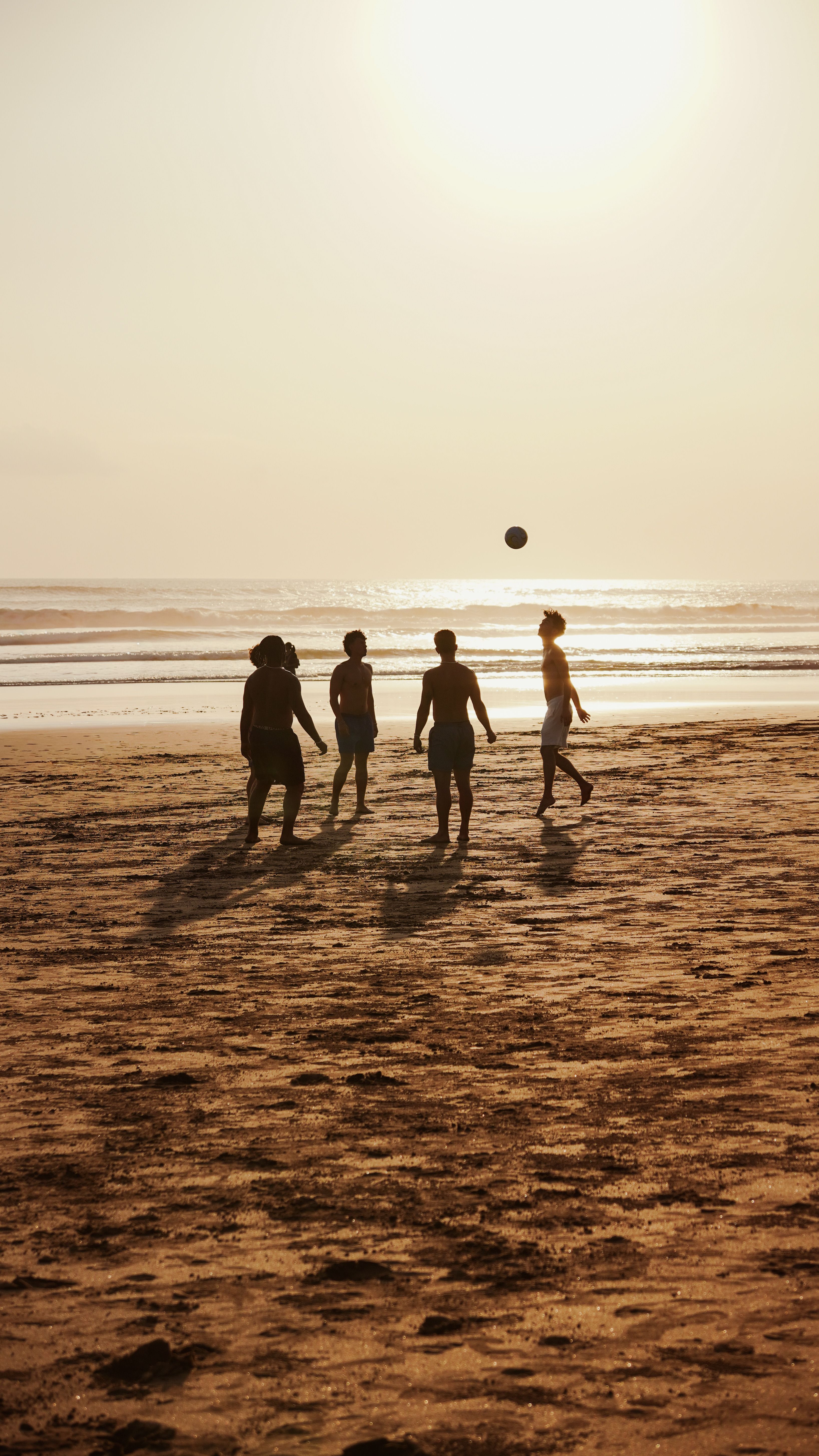Friends By Beach Photos, Download The BEST Free Friends By Beach Stock ...