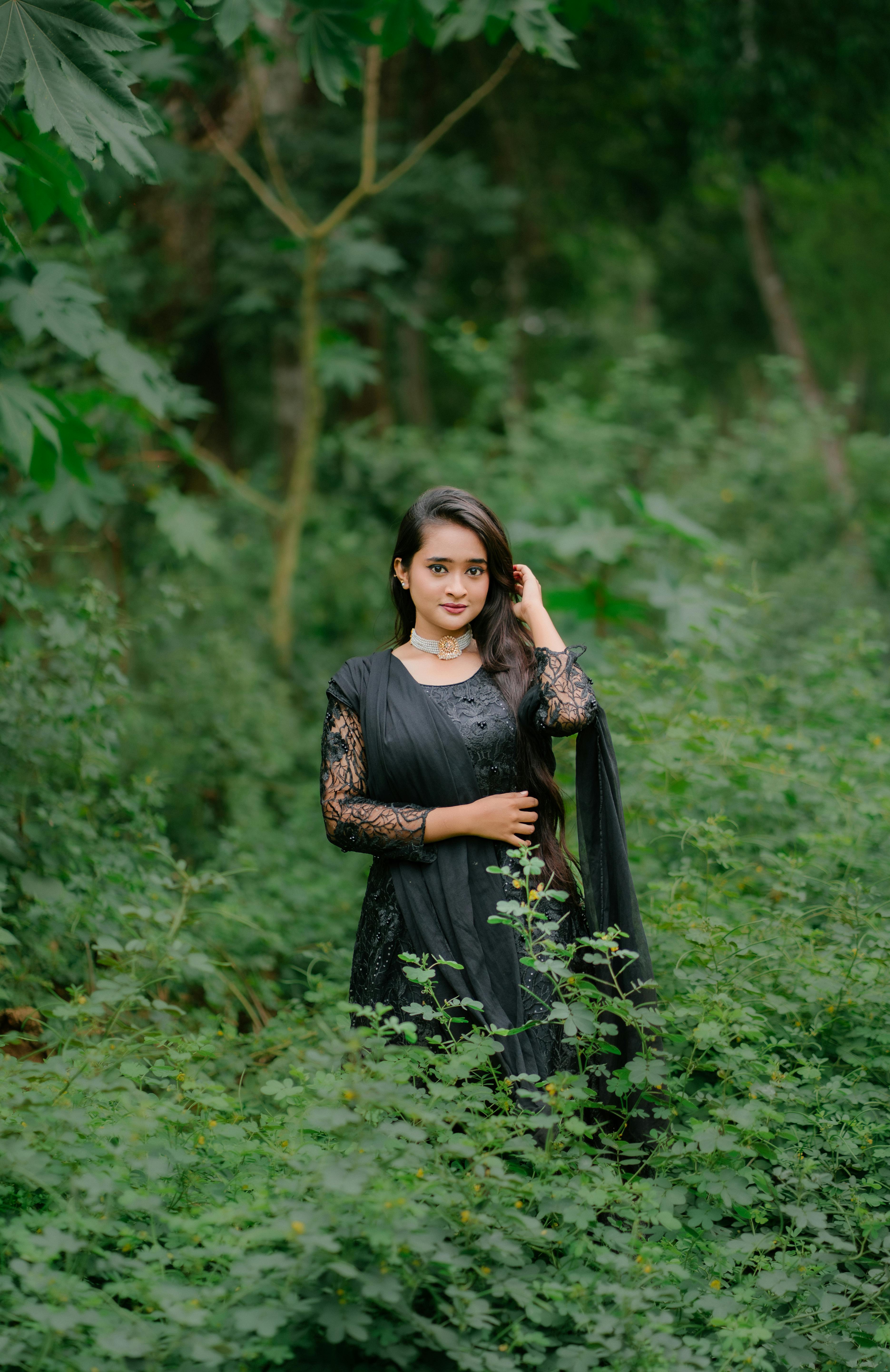 Woman Pfp Photos, Download The BEST Free Woman Pfp Stock Photos & HD Images